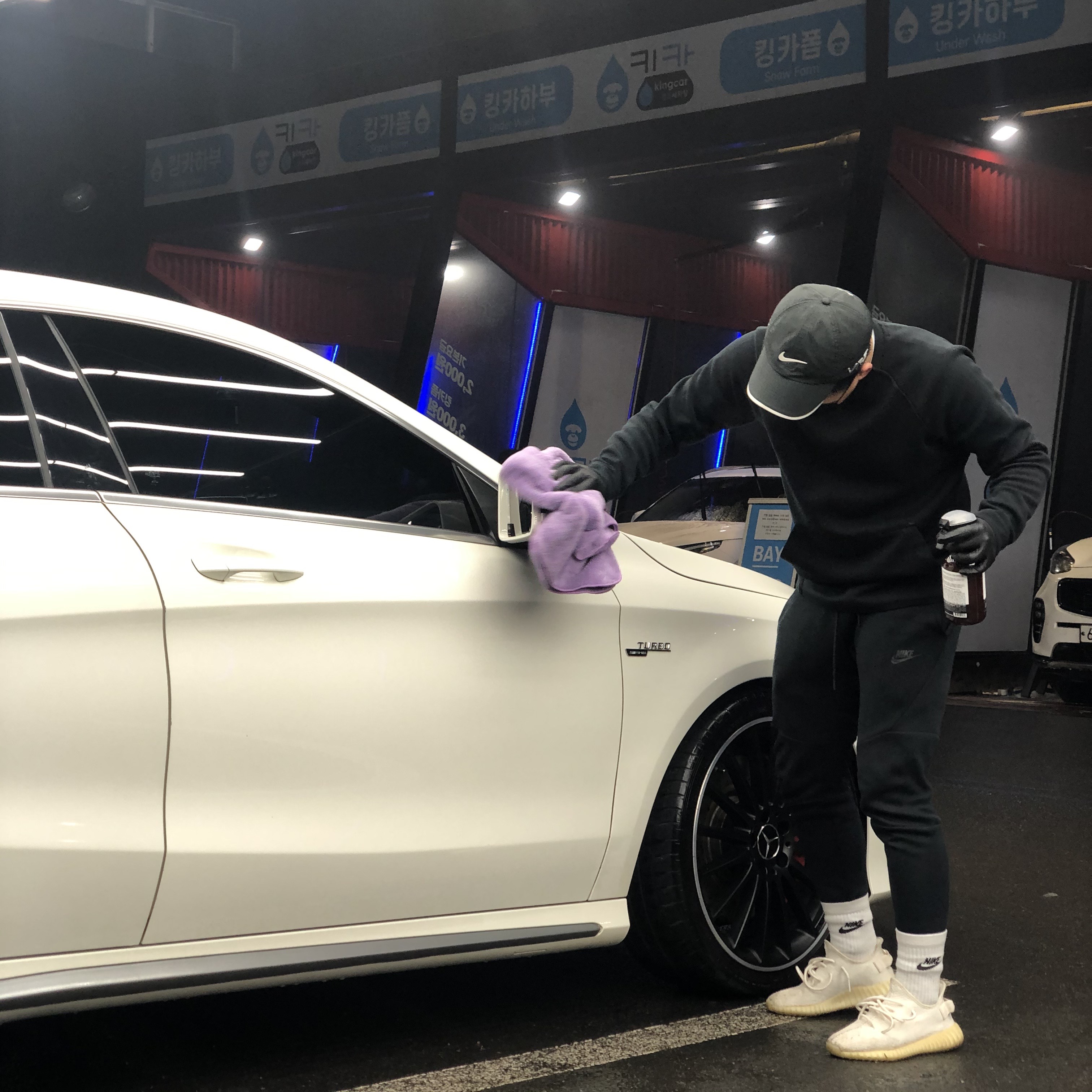 정창용 (@jjj_yong_) 님의 게시물 | KREAM