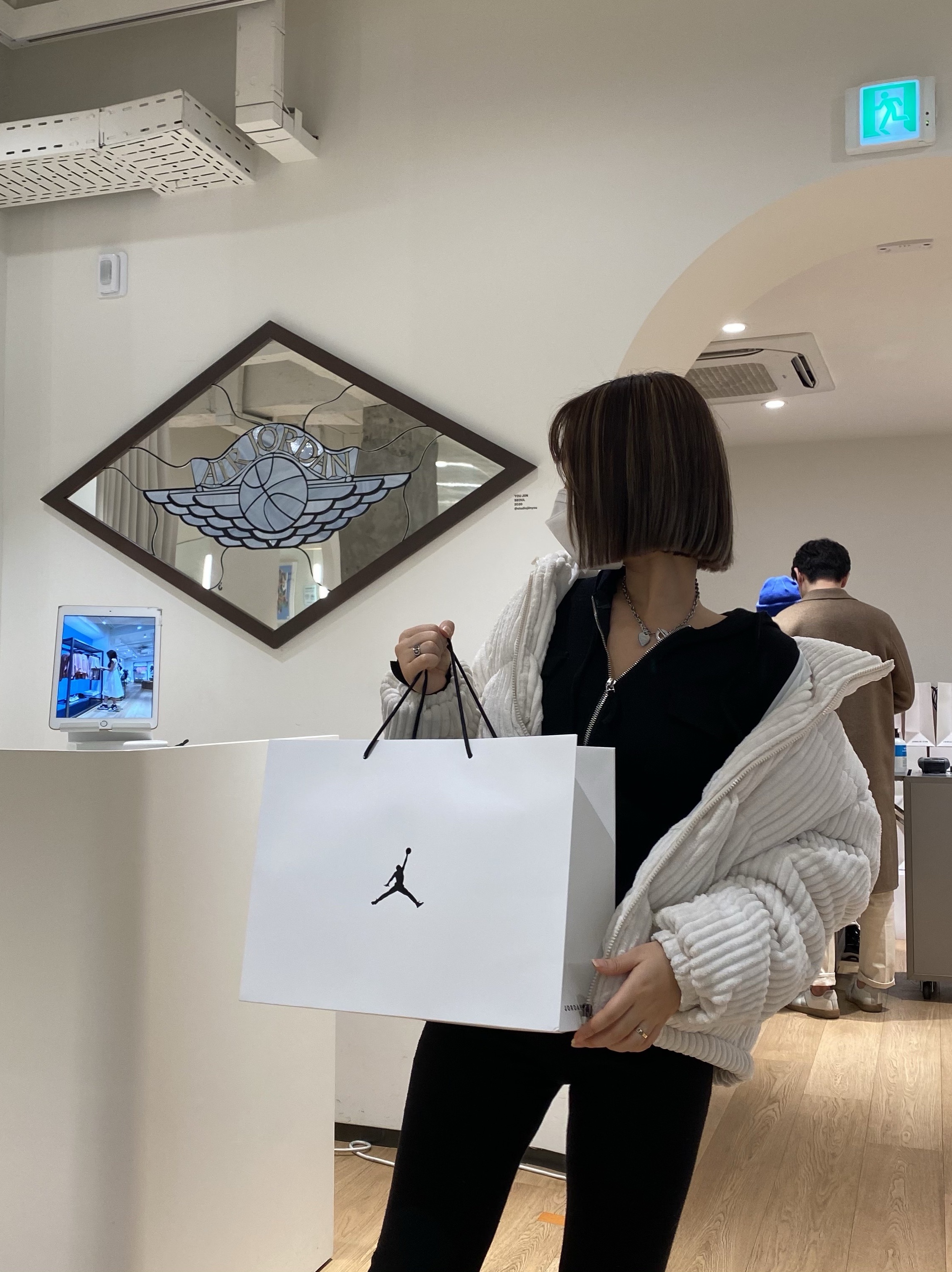 이마뇽 (@ming._.99) 님의 게시물 | KREAM