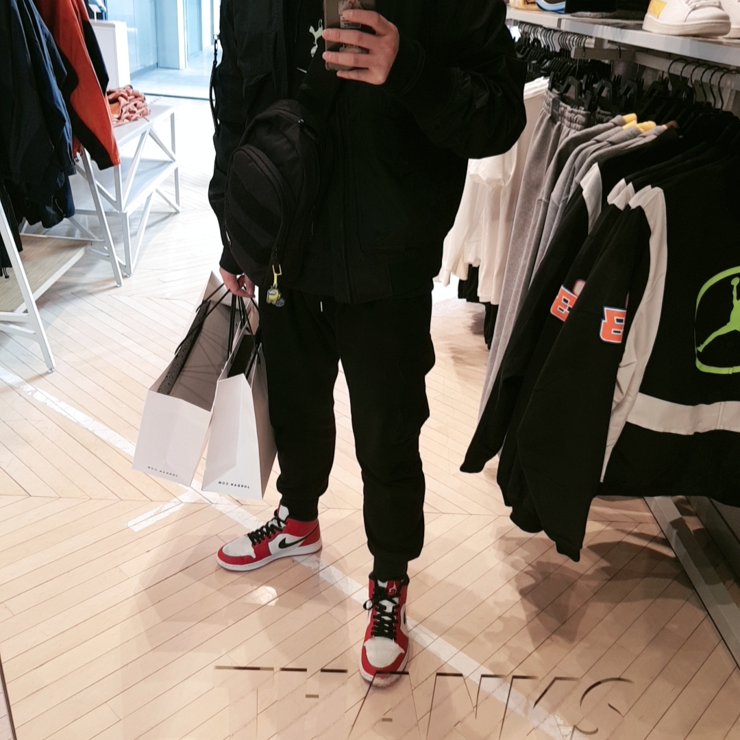 O.J.E 1998 (@otter1998) 님의 게시물 | KREAM