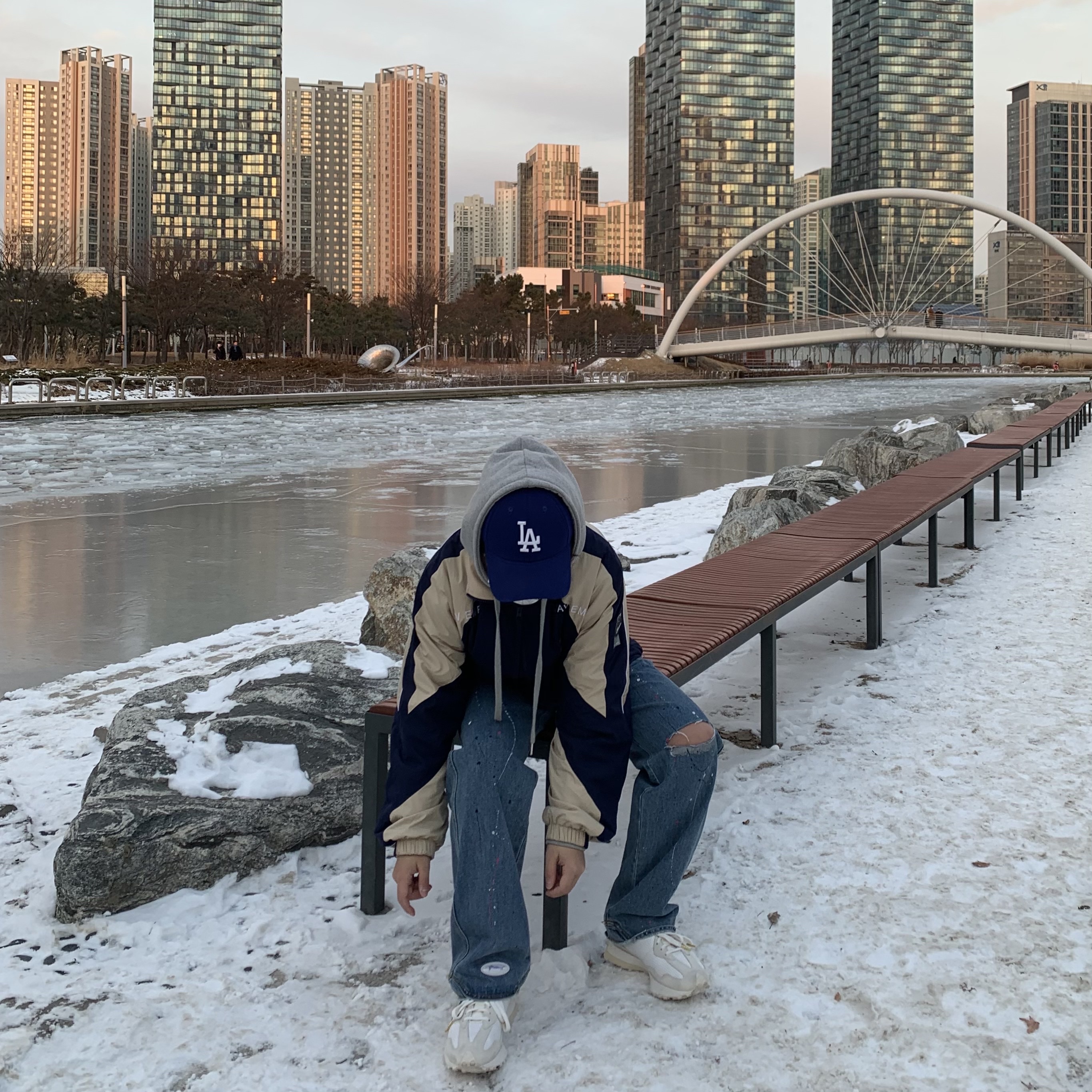 알랑방구 (@y0eaj6un) 님의 게시물 | KREAM