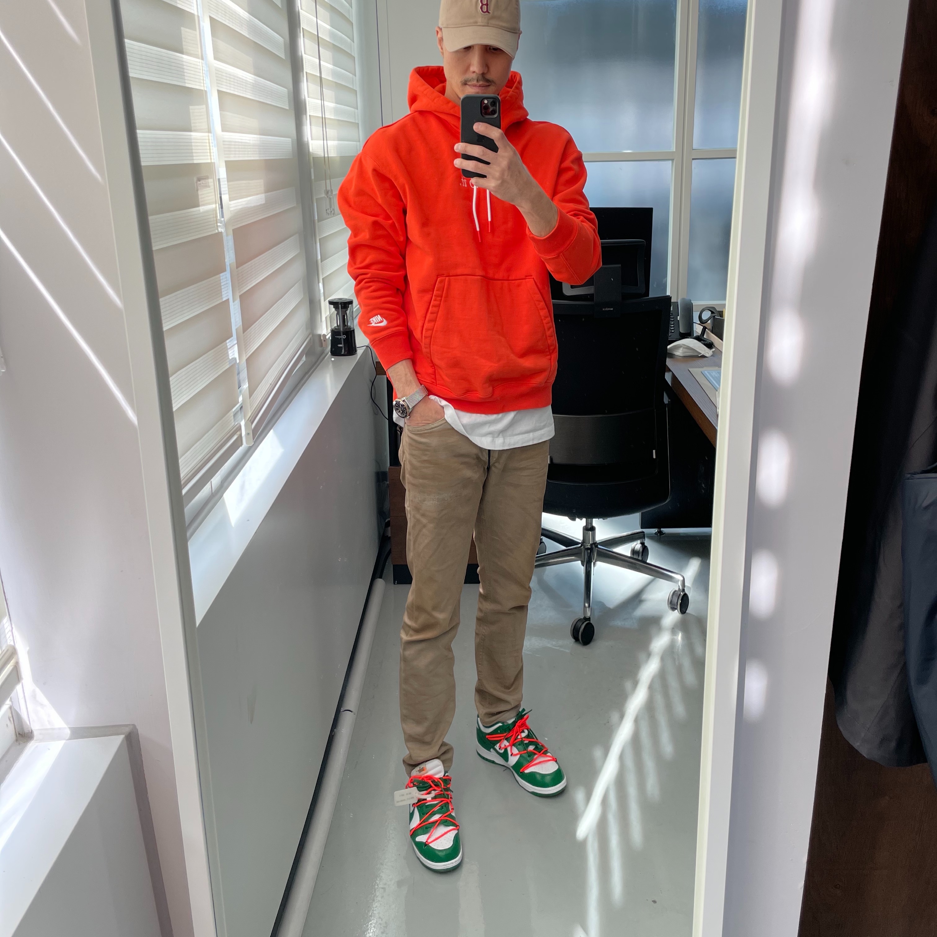 제란 (@zerran) 님의 게시물 | KREAM