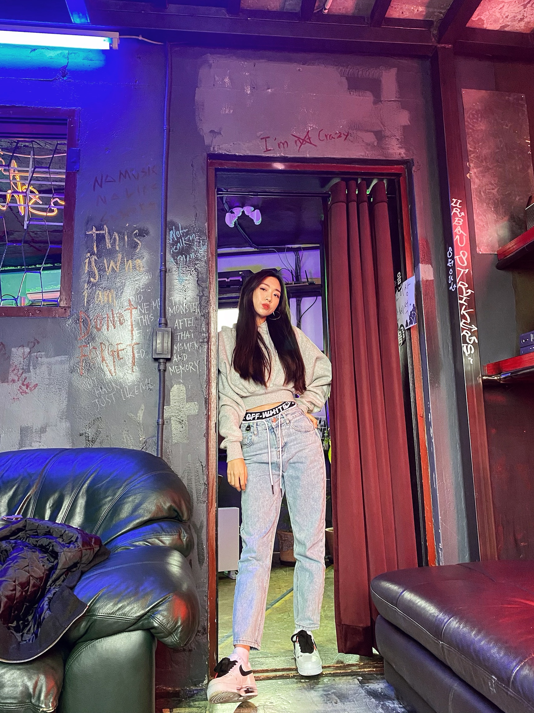 박수빈 (@shoebeanie) 님의 게시물 | KREAM