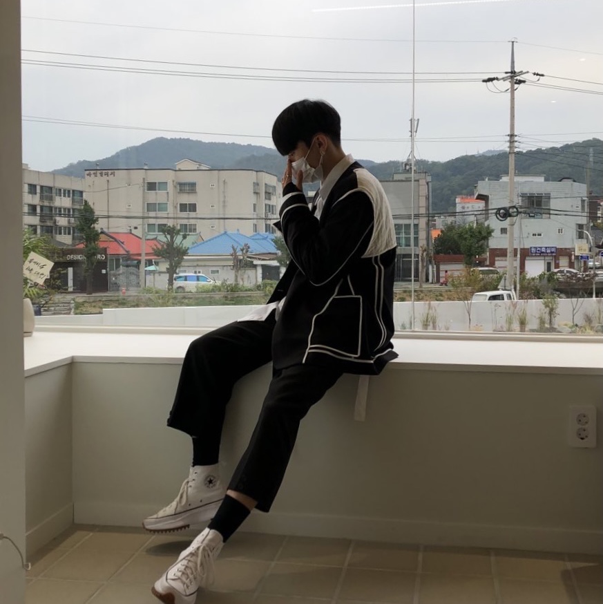 환이 (@ash.xxn_) 님의 게시물 | KREAM