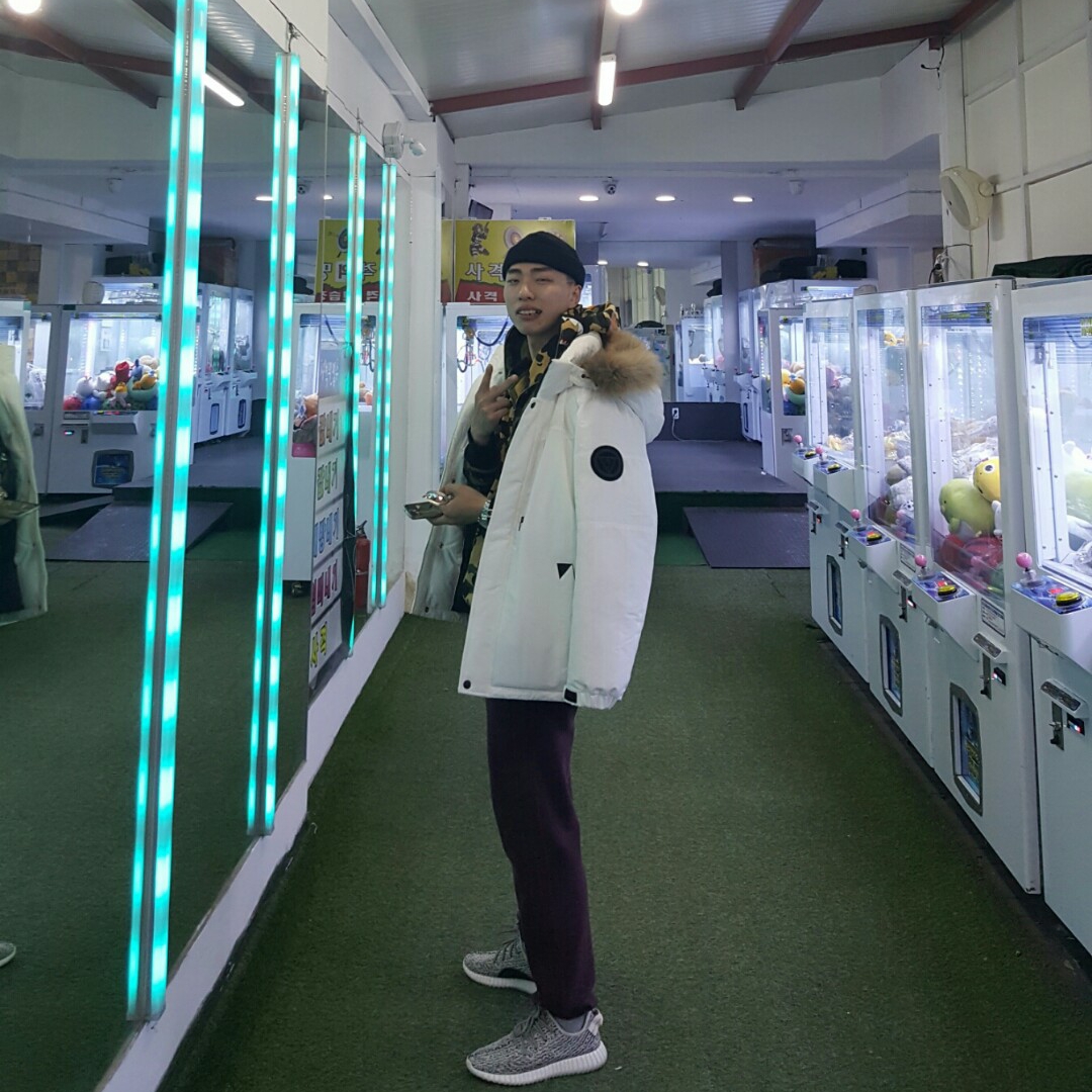 조규현 (@gyeon_2y) 님의 게시물 | KREAM