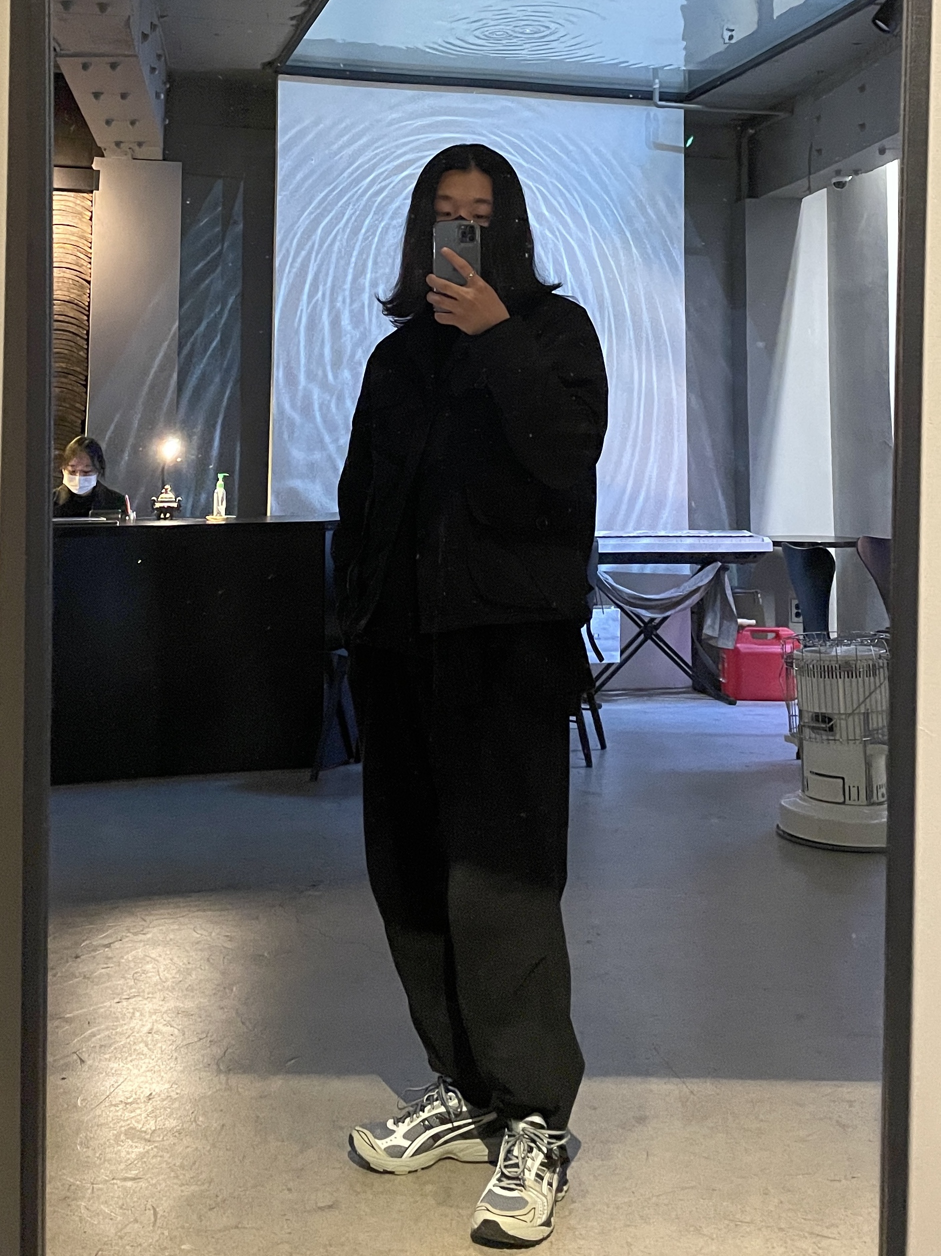 토토타운 (@tox3wn) 님의 게시물 | KREAM