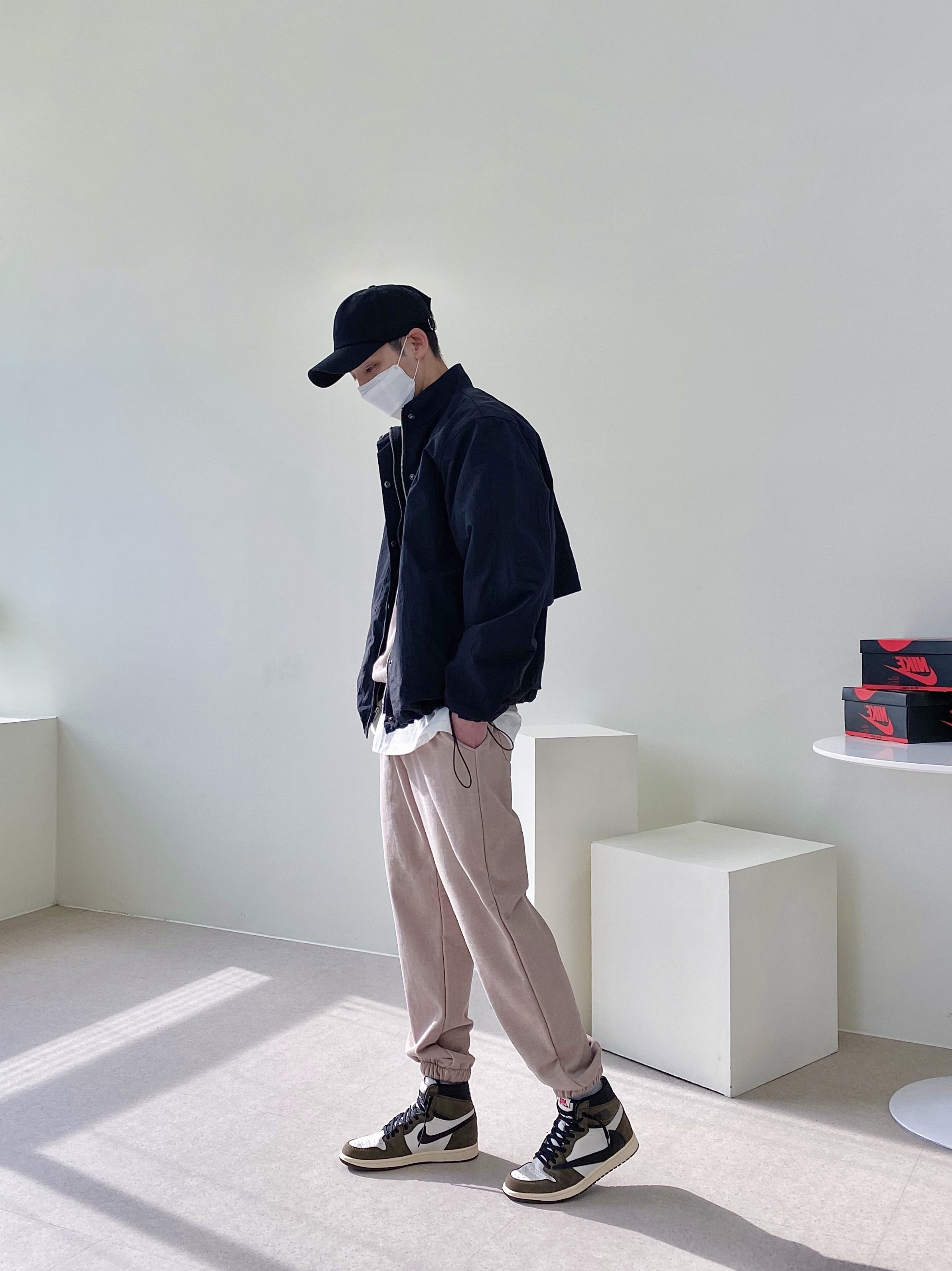 굳셀 건 넓을 호 (@thisis_ho) 님의 게시물 | KREAM