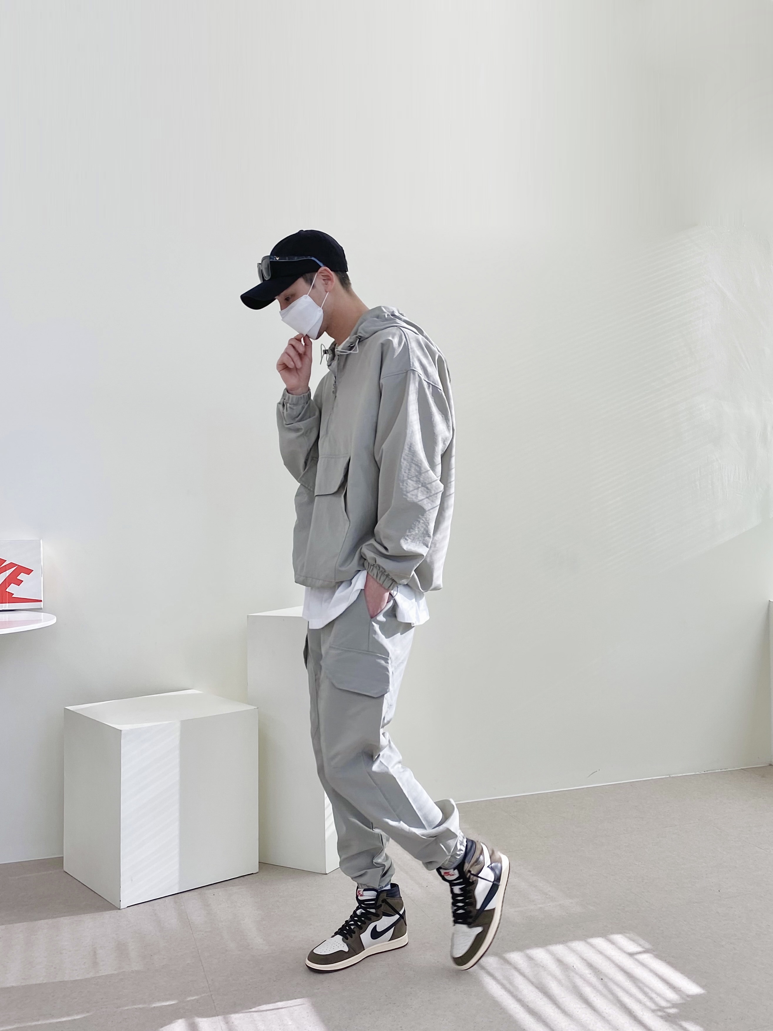 굳셀 건 넓을 호 (@thisis_ho) 님의 게시물 | KREAM