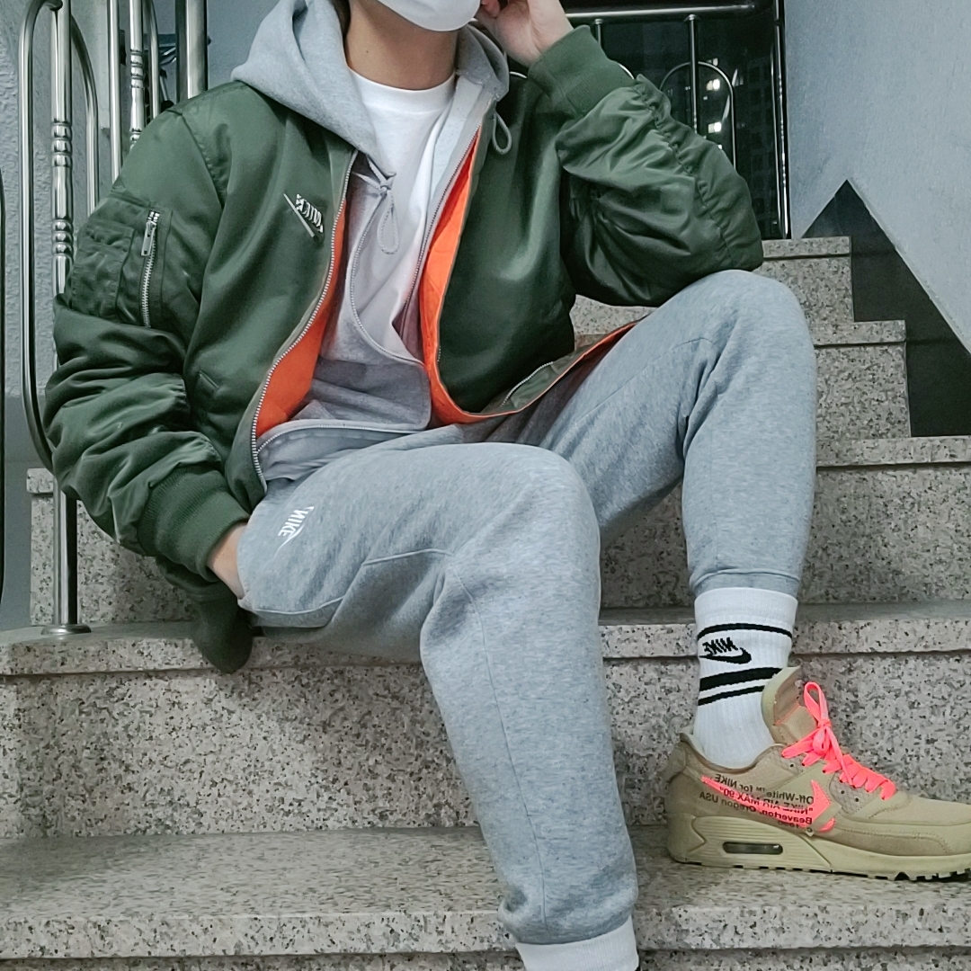 조던못신는친구 (@jj__dd__) 님의 게시물 | KREAM