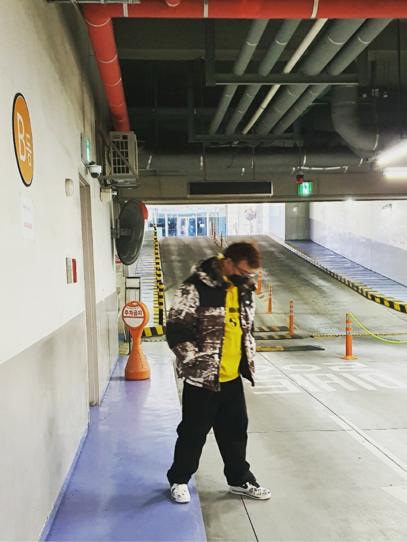 럽디베베 (@dooho14) 님의 게시물 | KREAM