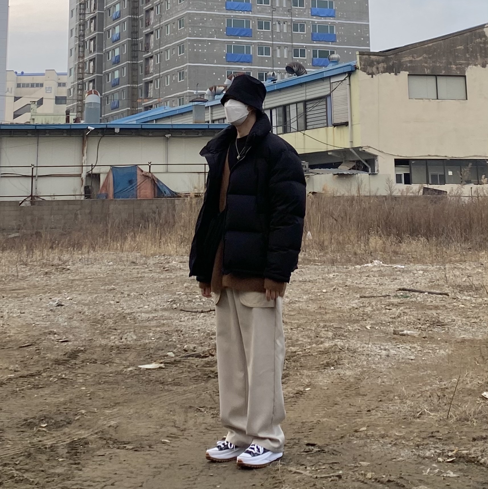 🥶 (@farniente) 님의 게시물 | KREAM