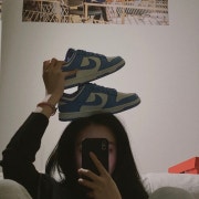 jaye (@jesuisbamtol) 님의 게시물 | KREAM