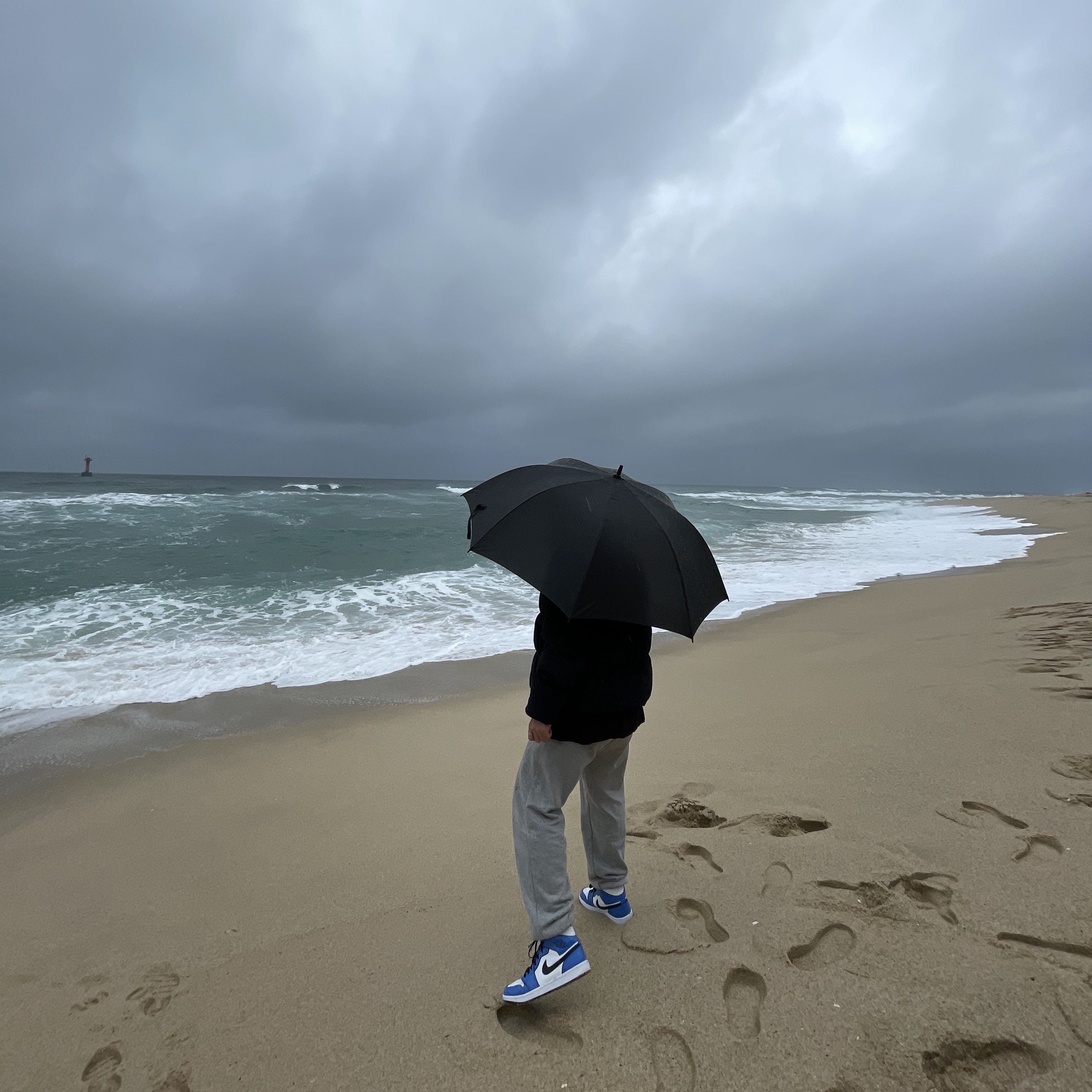 (@hakuu) 님의 게시물 | KREAM