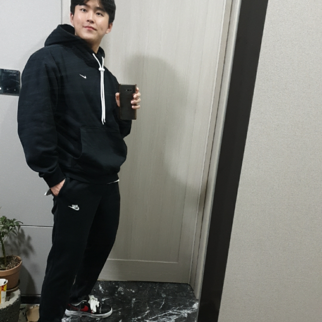 na__seung (@na__seung) 님의 게시물 | KREAM