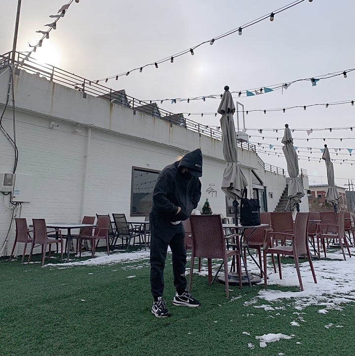 심심풀이 (@ysk2915) 님의 게시물 | KREAM