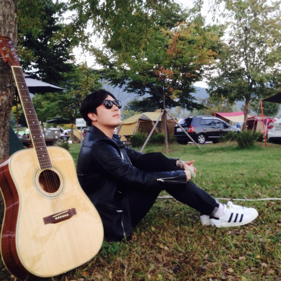 simplyjins (@woody_kim) 님의 게시물 | KREAM