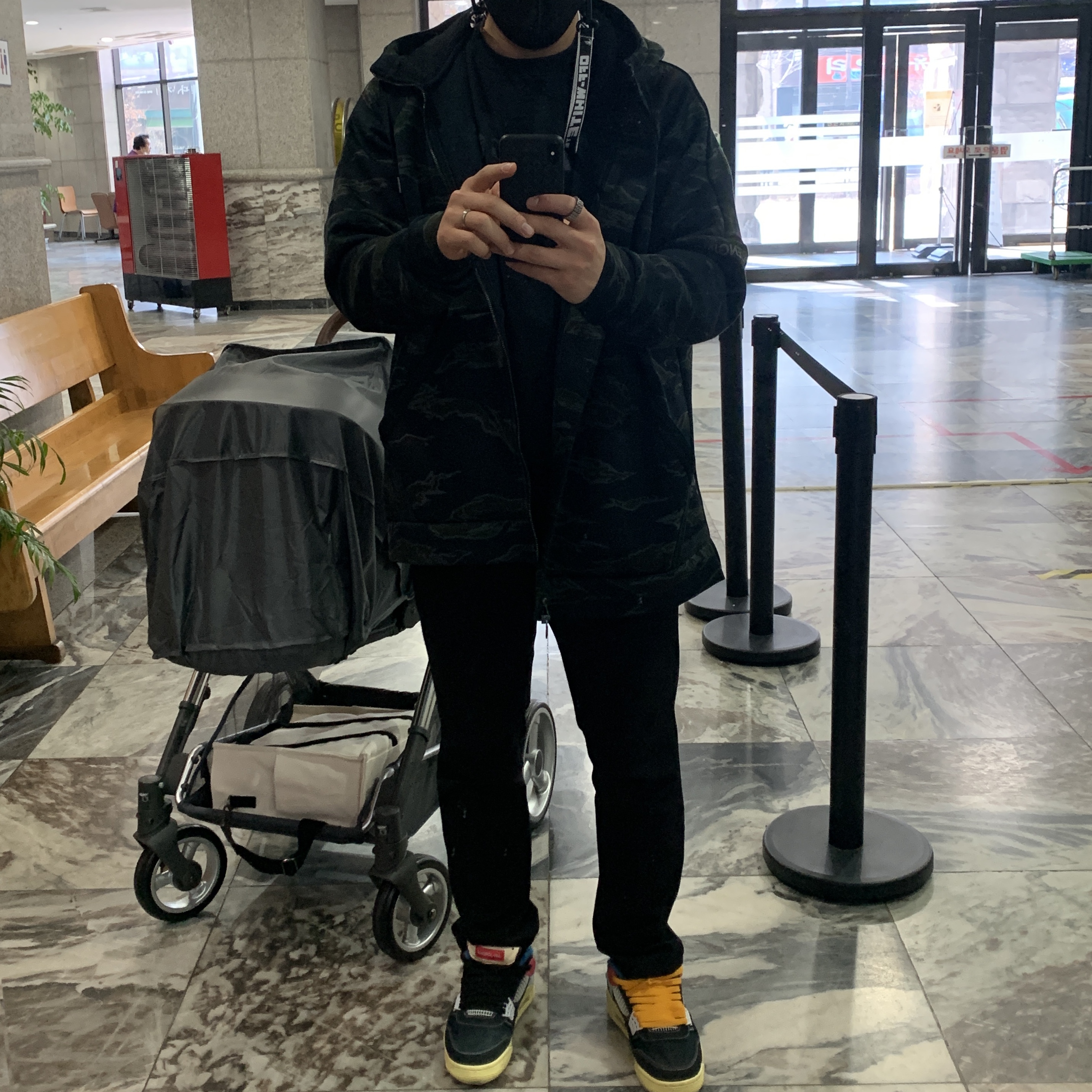 시온 (@zion_) 님의 게시물 | KREAM