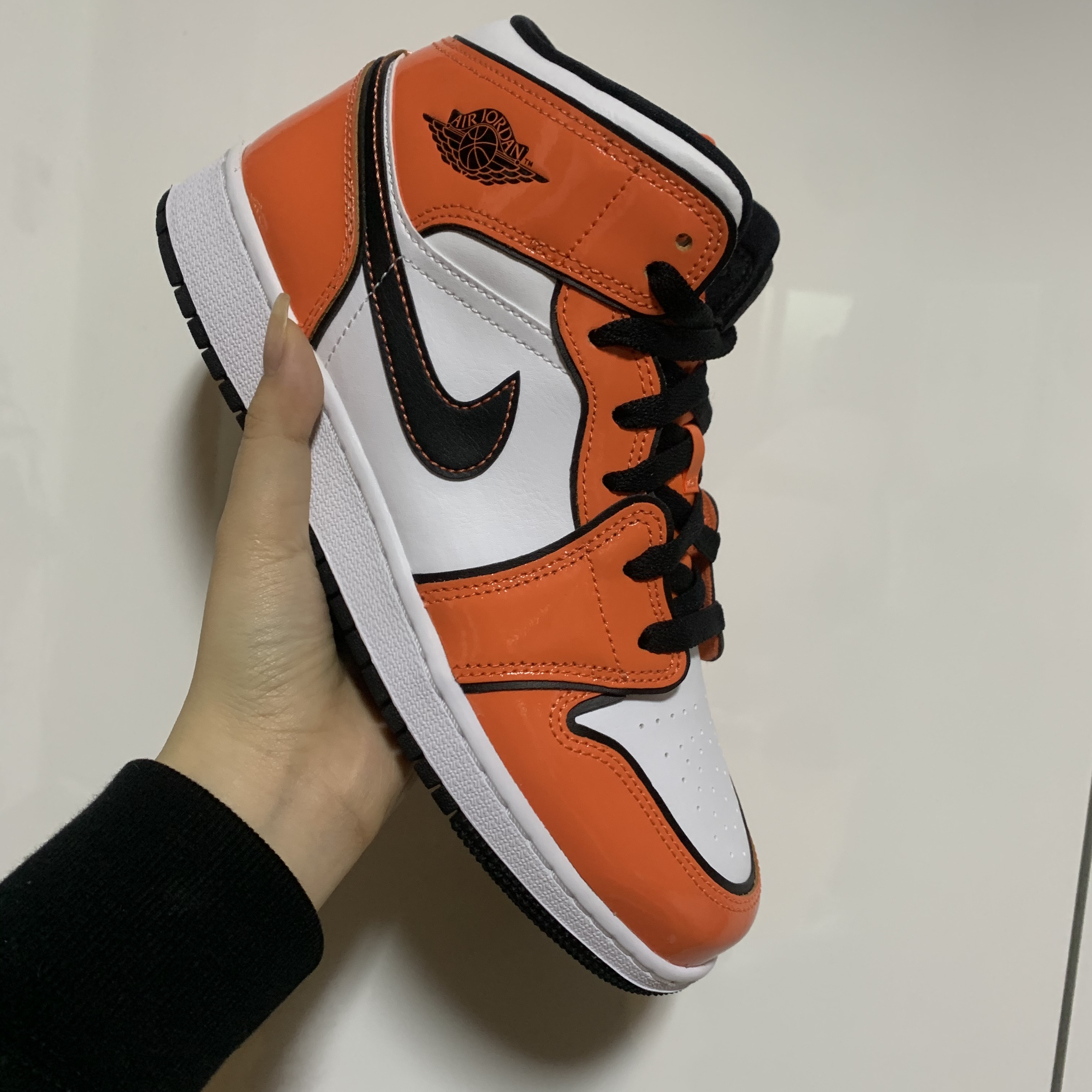 (@eve_e) 님의 게시물 | KREAM