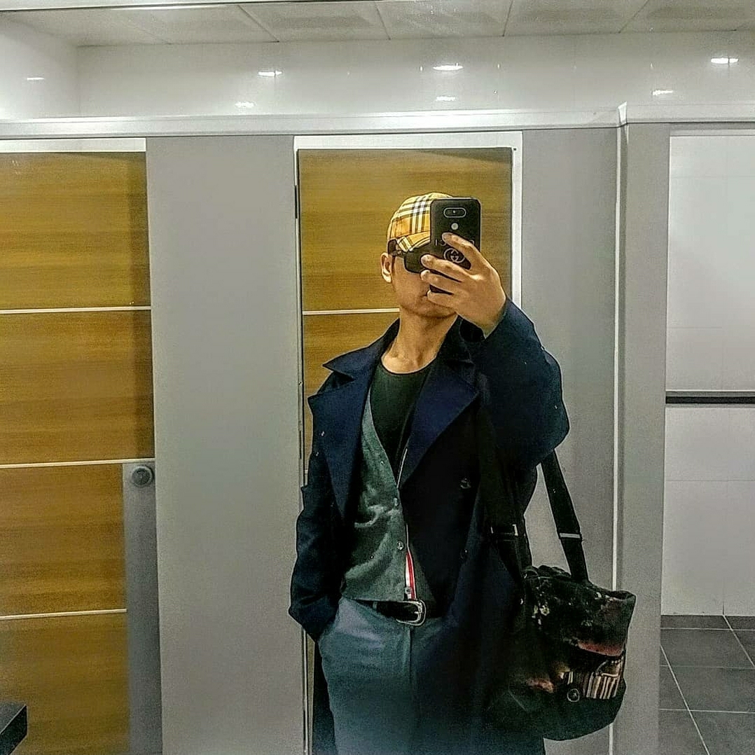 코난 (@_lets_be) 님의 게시물 | KREAM