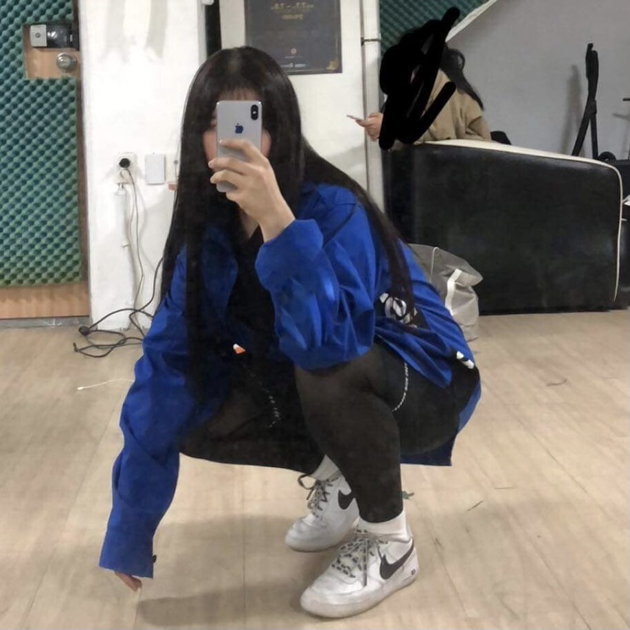 정다솜 (@som.e) 님의 게시물 | KREAM