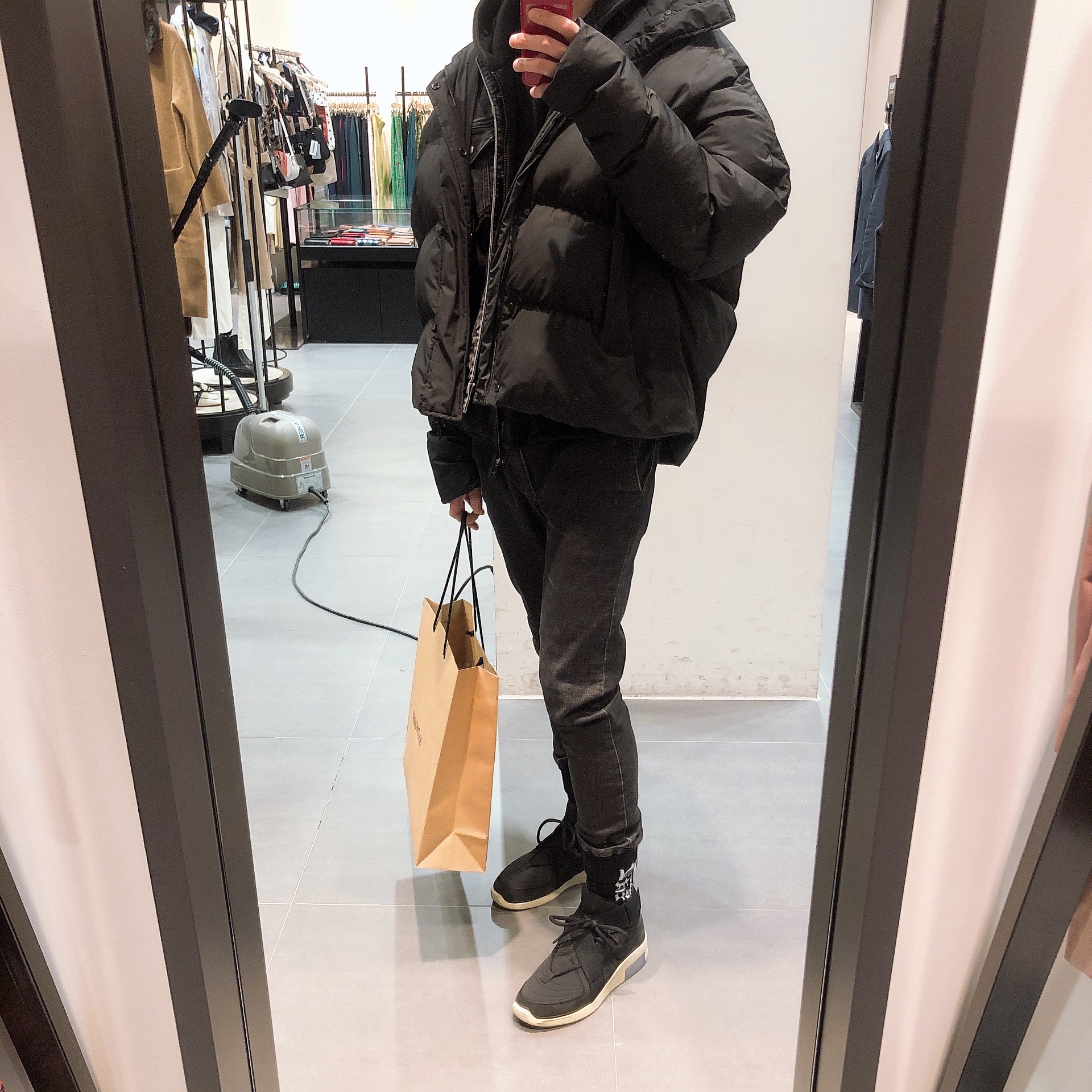 유루즈 (@kream__ki) 님의 게시물 | KREAM