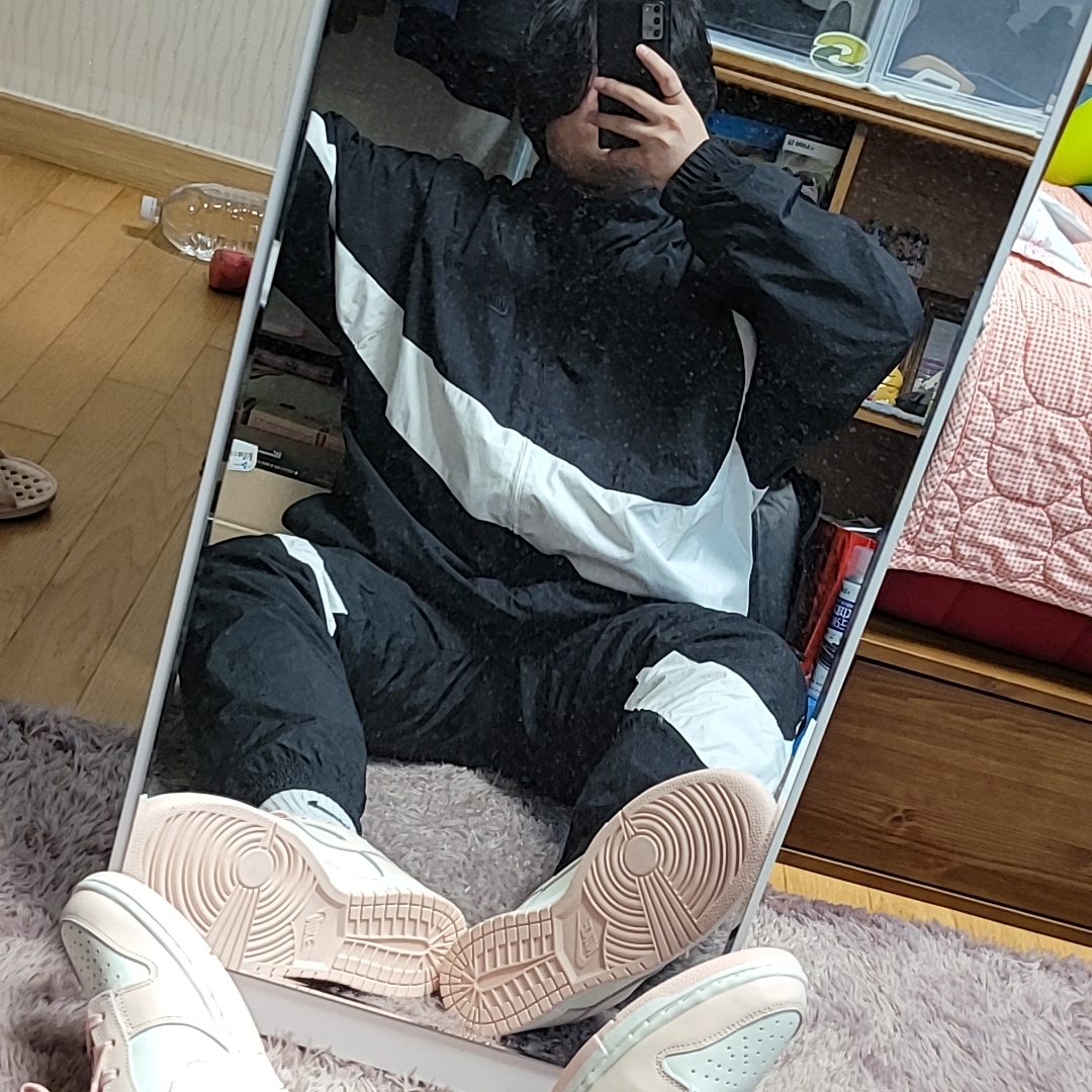 박형규 (@xx_gyuuuuuu...) 님의 게시물 | KREAM