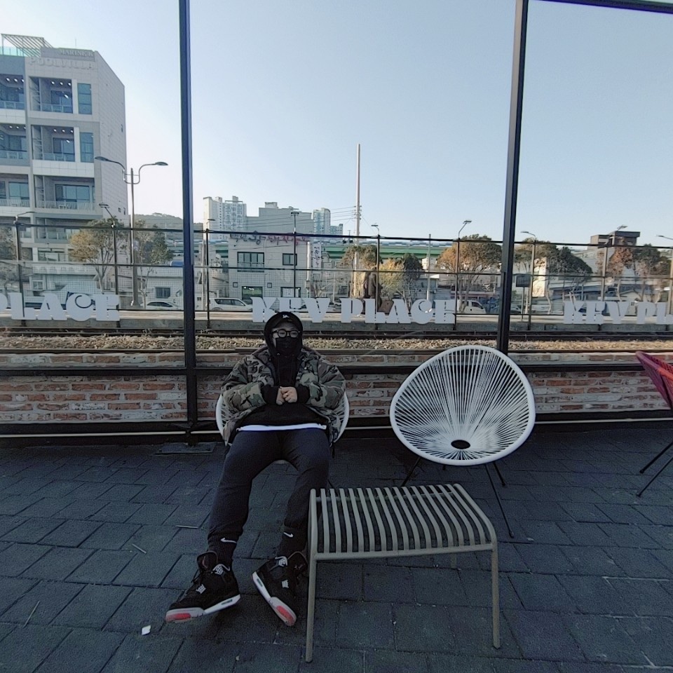 꾸버 (@tkdgns1492) 님의 게시물 | KREAM