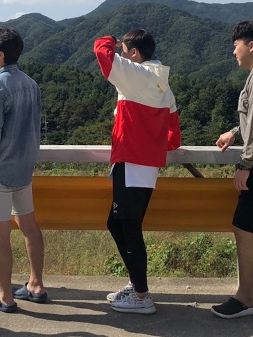 굳셀 건 넓을 호 (@thisis_ho) 님의 게시물 | KREAM