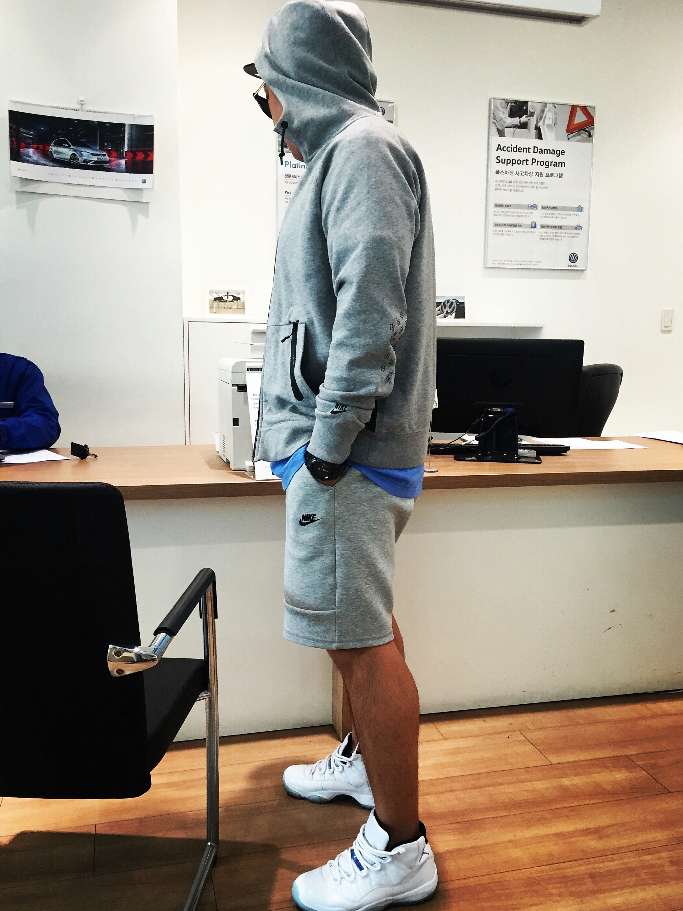 오미아빠🐶 (@hwana9105) 님의 게시물 | KREAM