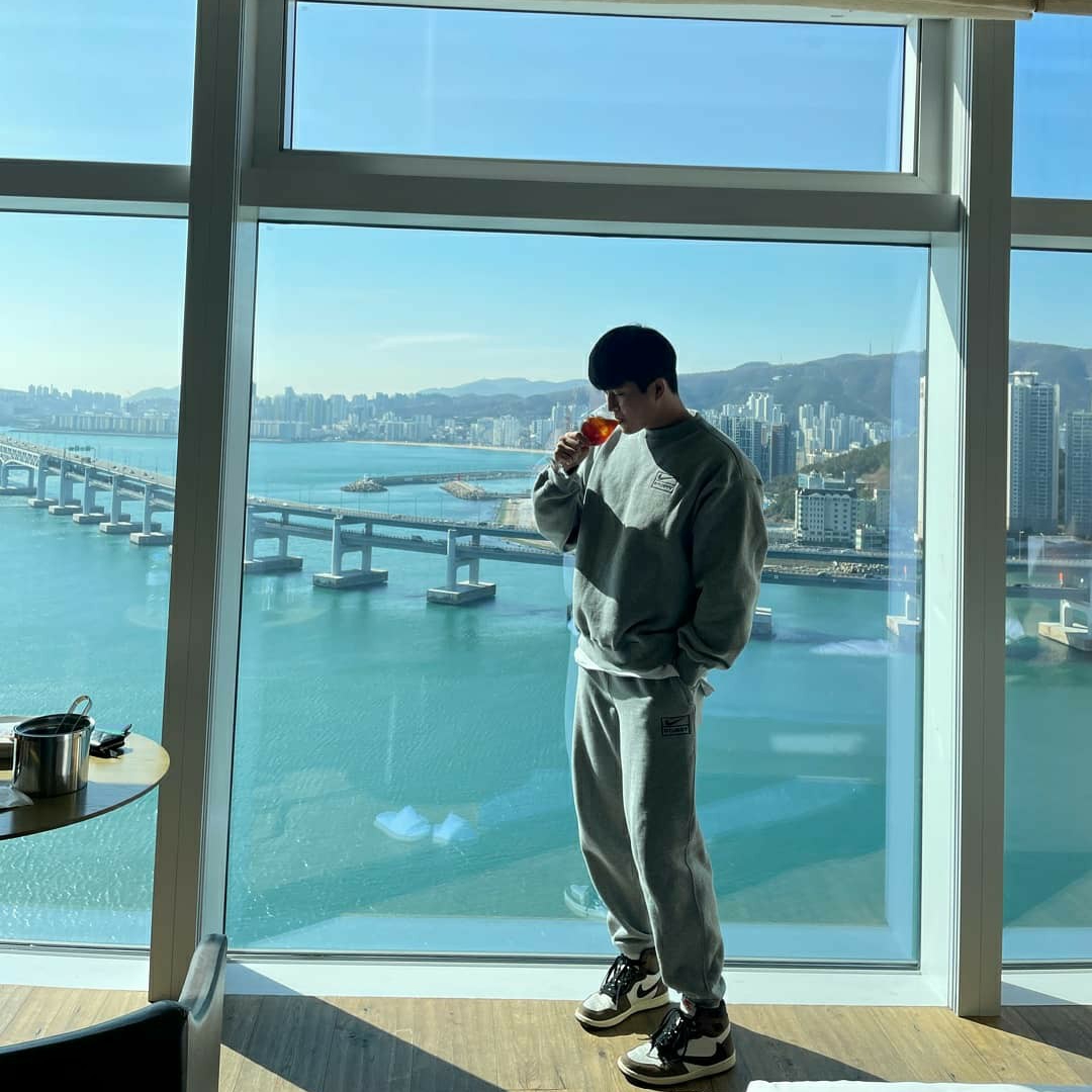 na__seung (@na__seung) 님의 게시물 | KREAM