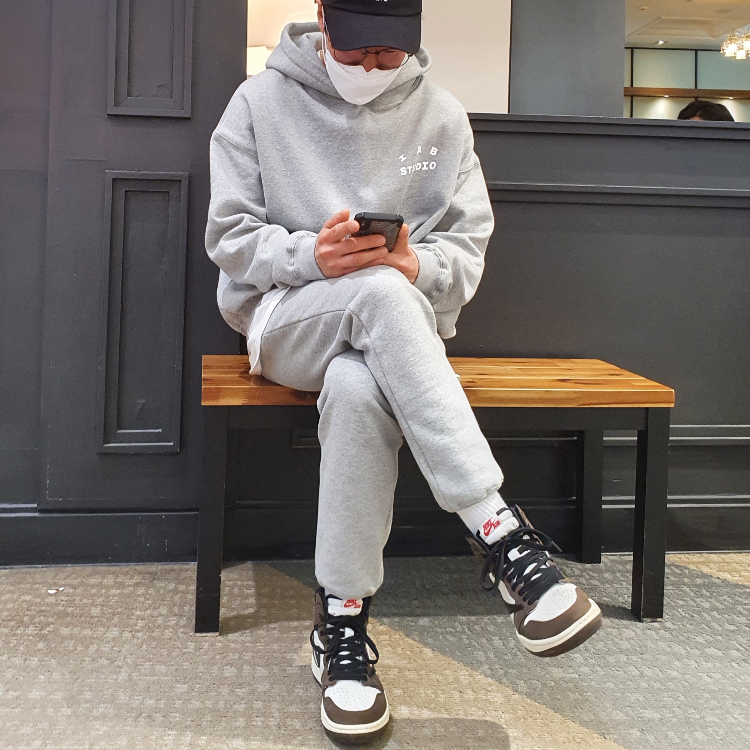 letmelv (@soul_j) 님의 게시물 | KREAM