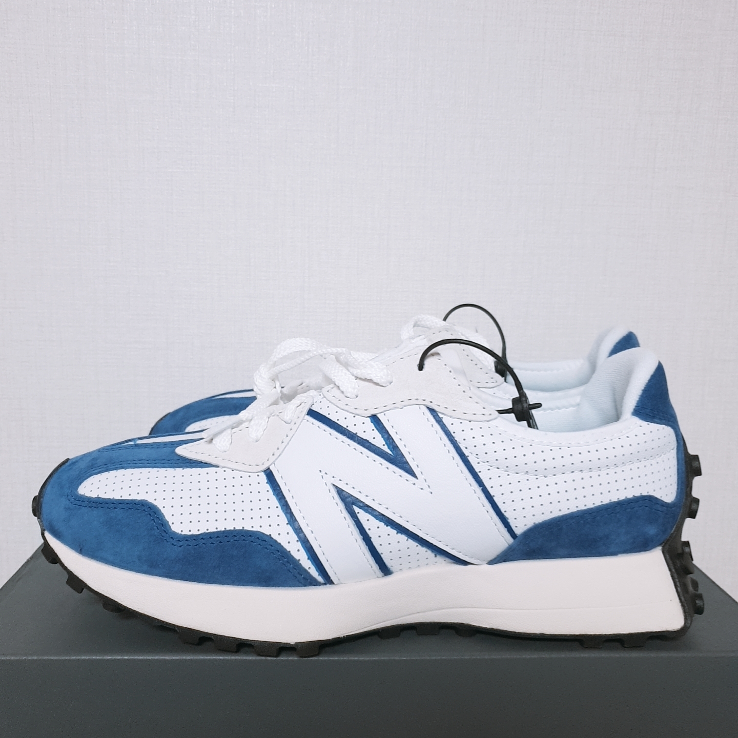 신발 좋아하는 (@congratulat...) 님의 게시물 | KREAM