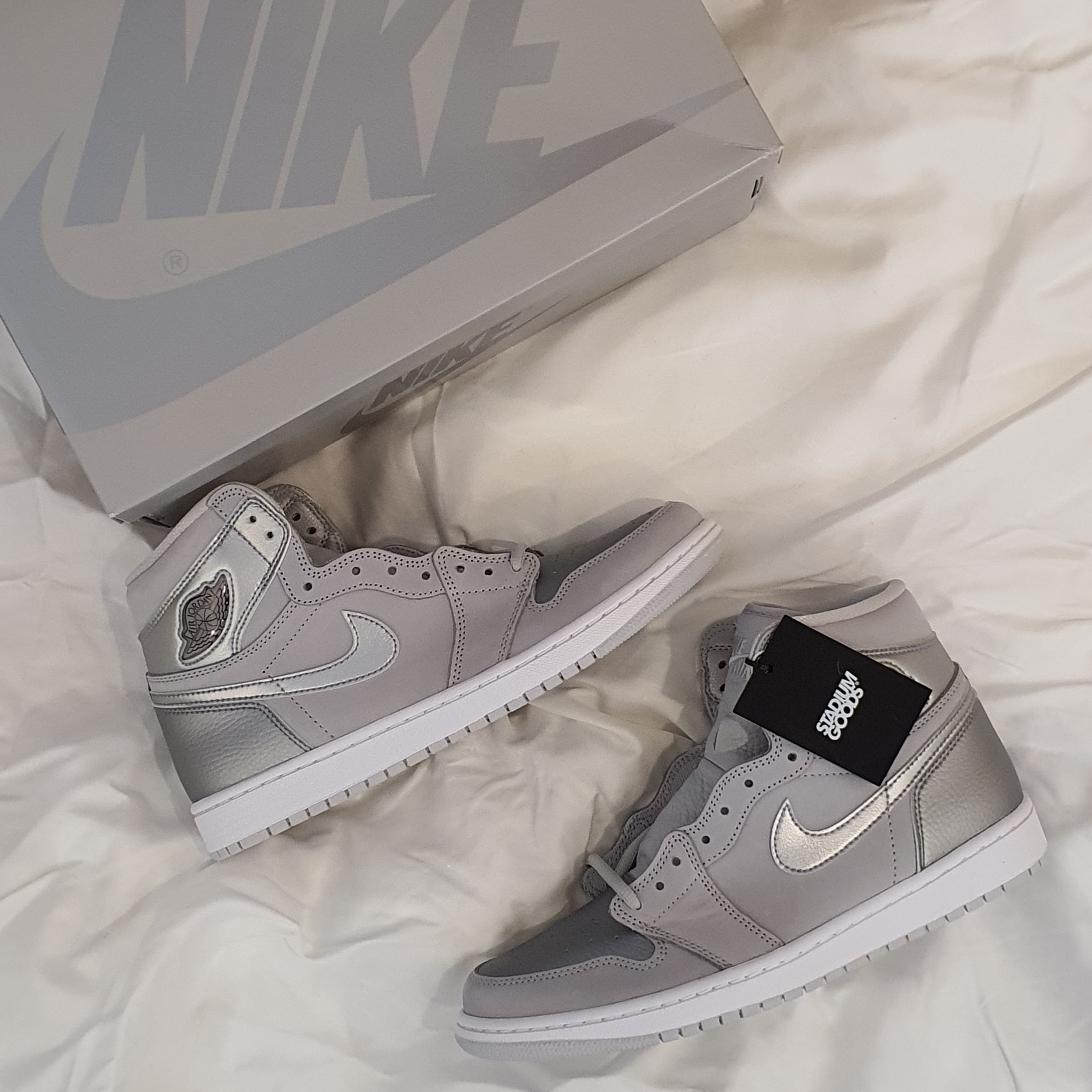 밀리어네어 베이비 (@millionaire...) 님의 게시물 | KREAM