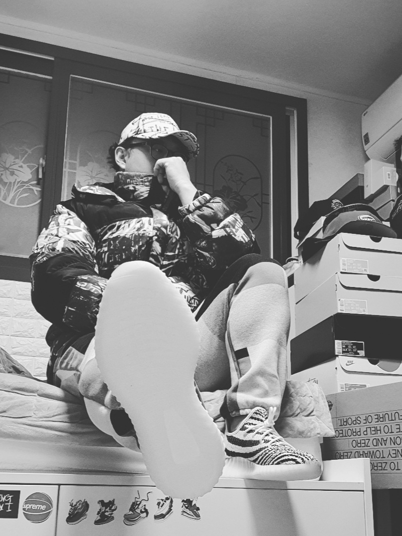 럽디베베 (@dooho14) 님의 게시물 | KREAM