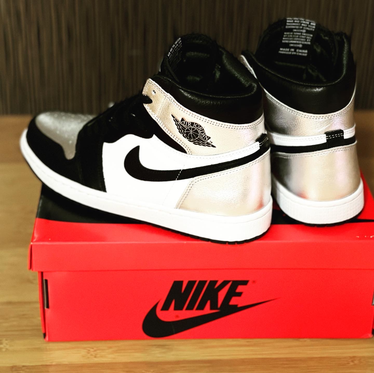 그니 (@g_lee) 님의 게시물 | KREAM