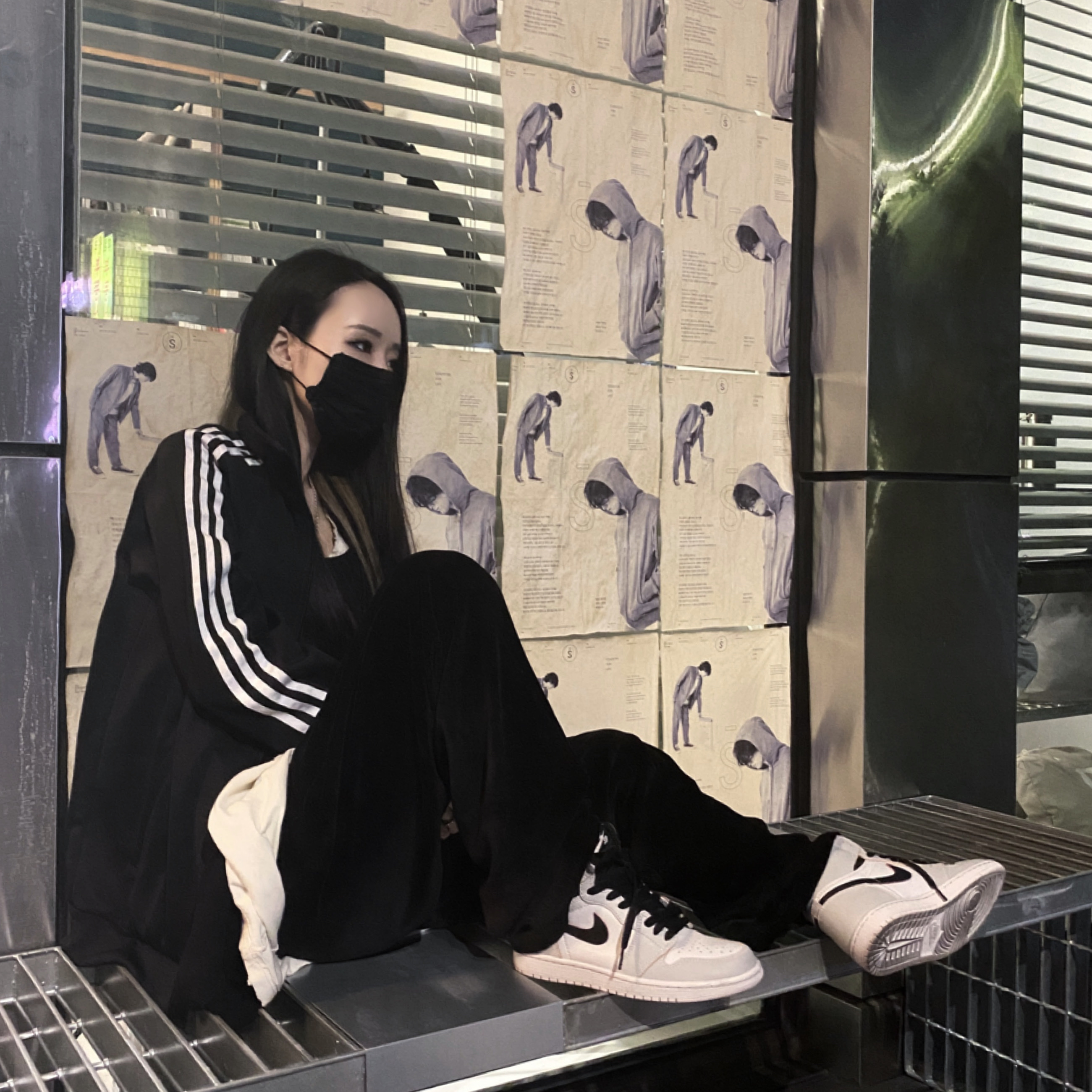 youzee (@youzee) 님의 게시물 | KREAM