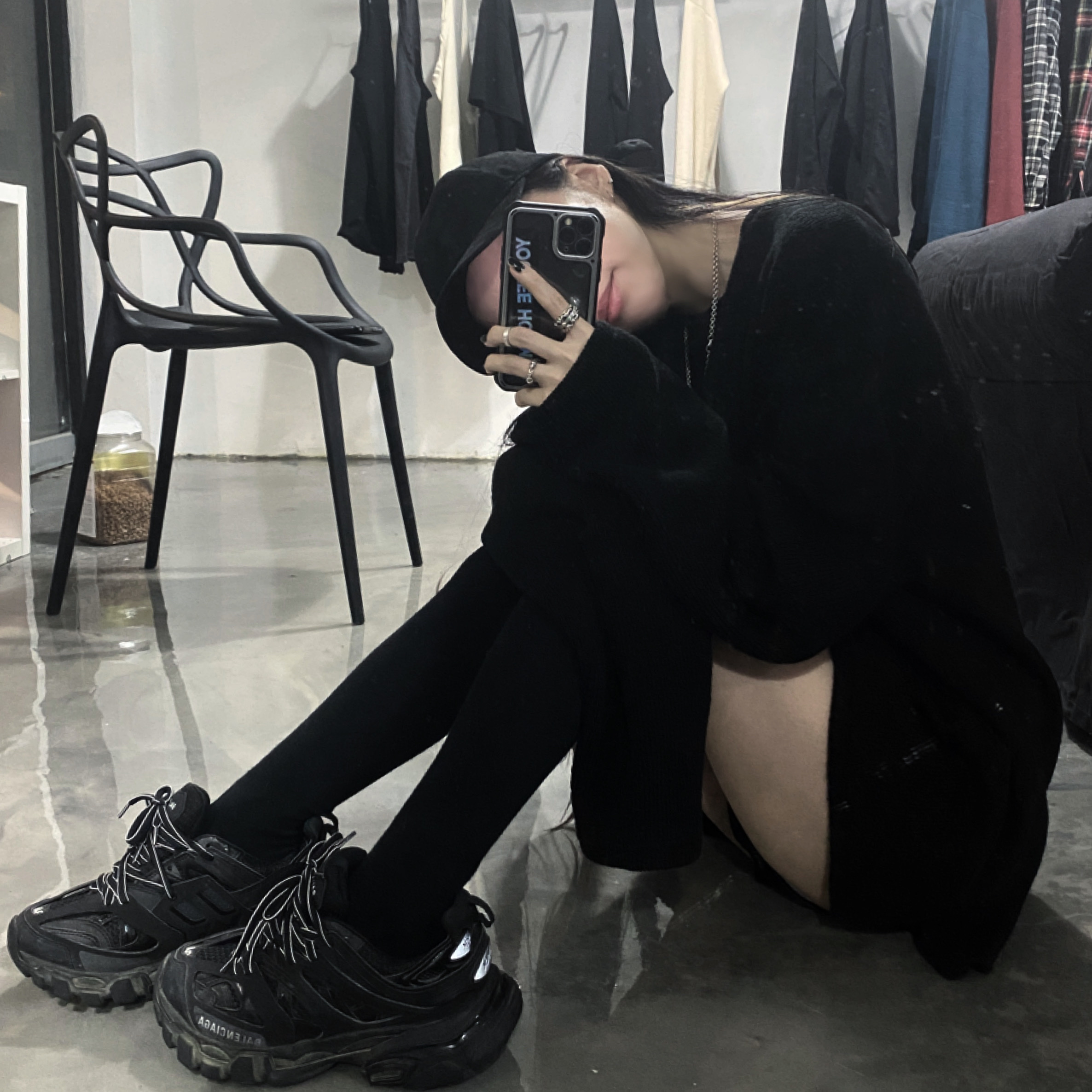 youzee (@youzee) 님의 게시물 | KREAM