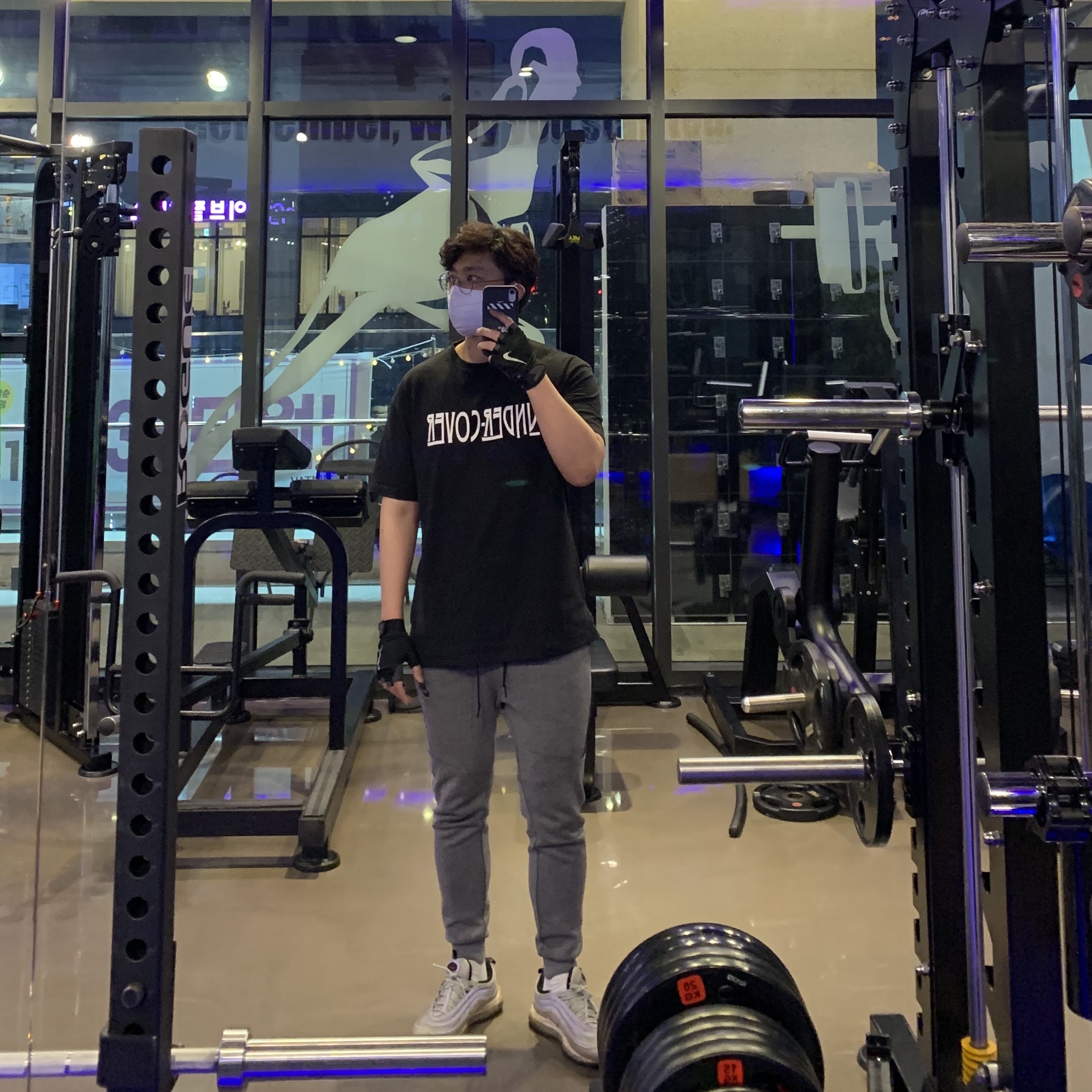 yansu (@uncommonguys) 님의 게시물 | KREAM