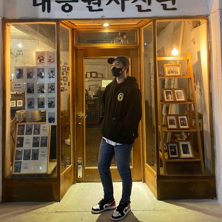 anschfekfkd (@moon_chul) 님의 게시물 | KREAM