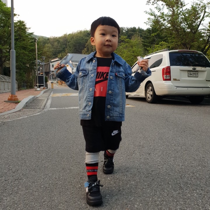 (@chobab) 님의 게시물 | KREAM