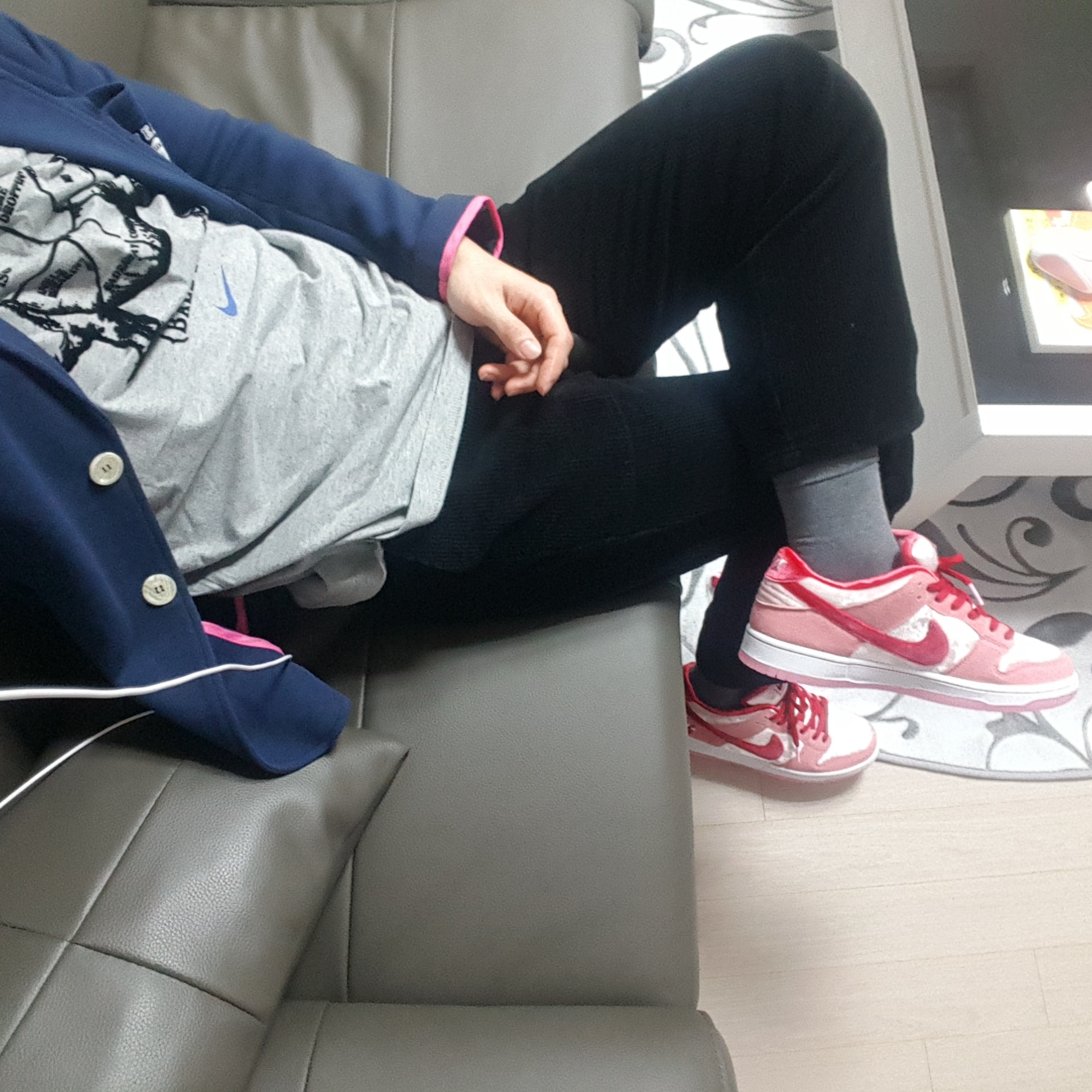 차느 (@o______x) 님의 게시물 | KREAM