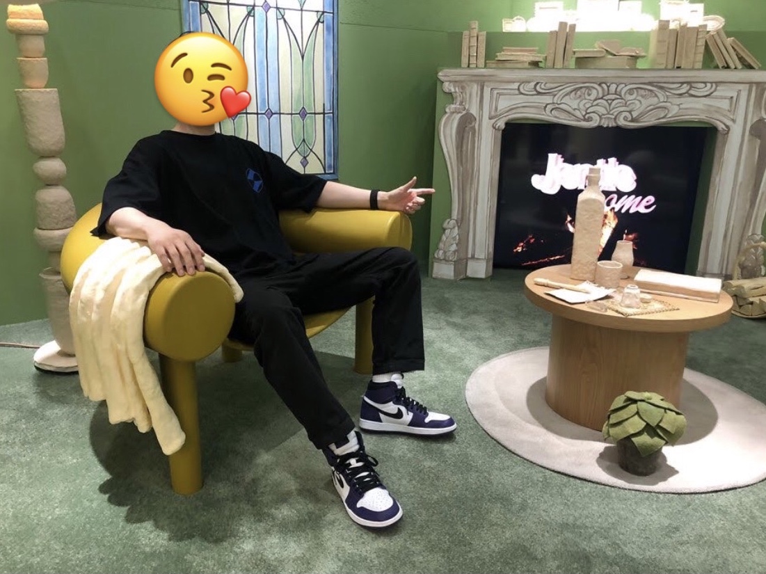 존오즈 (@john_oz) 님의 게시물 | KREAM