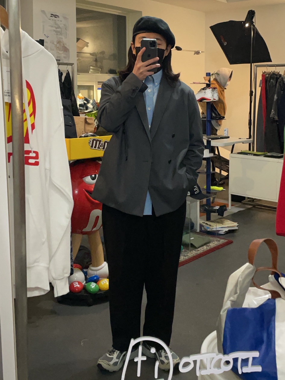 토토타운 (@tox3wn) 님의 게시물 | KREAM