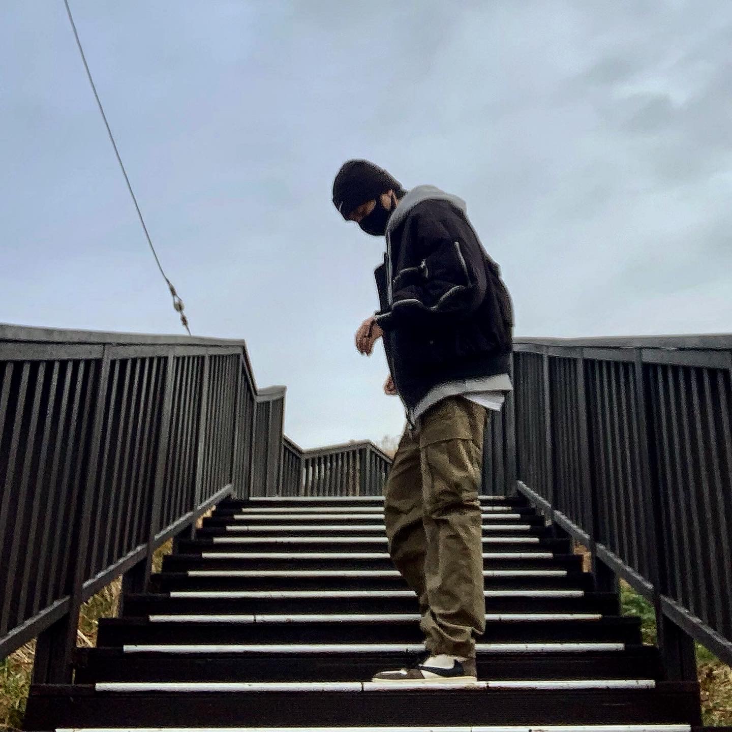 윤두환 (@doo_thless) 님의 게시물 | KREAM