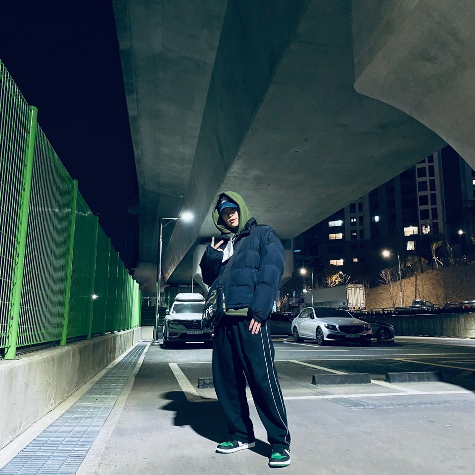 발렌좋아 사이즈 문의 ... (@ak._.pk_) 님의 게시물 | KREAM