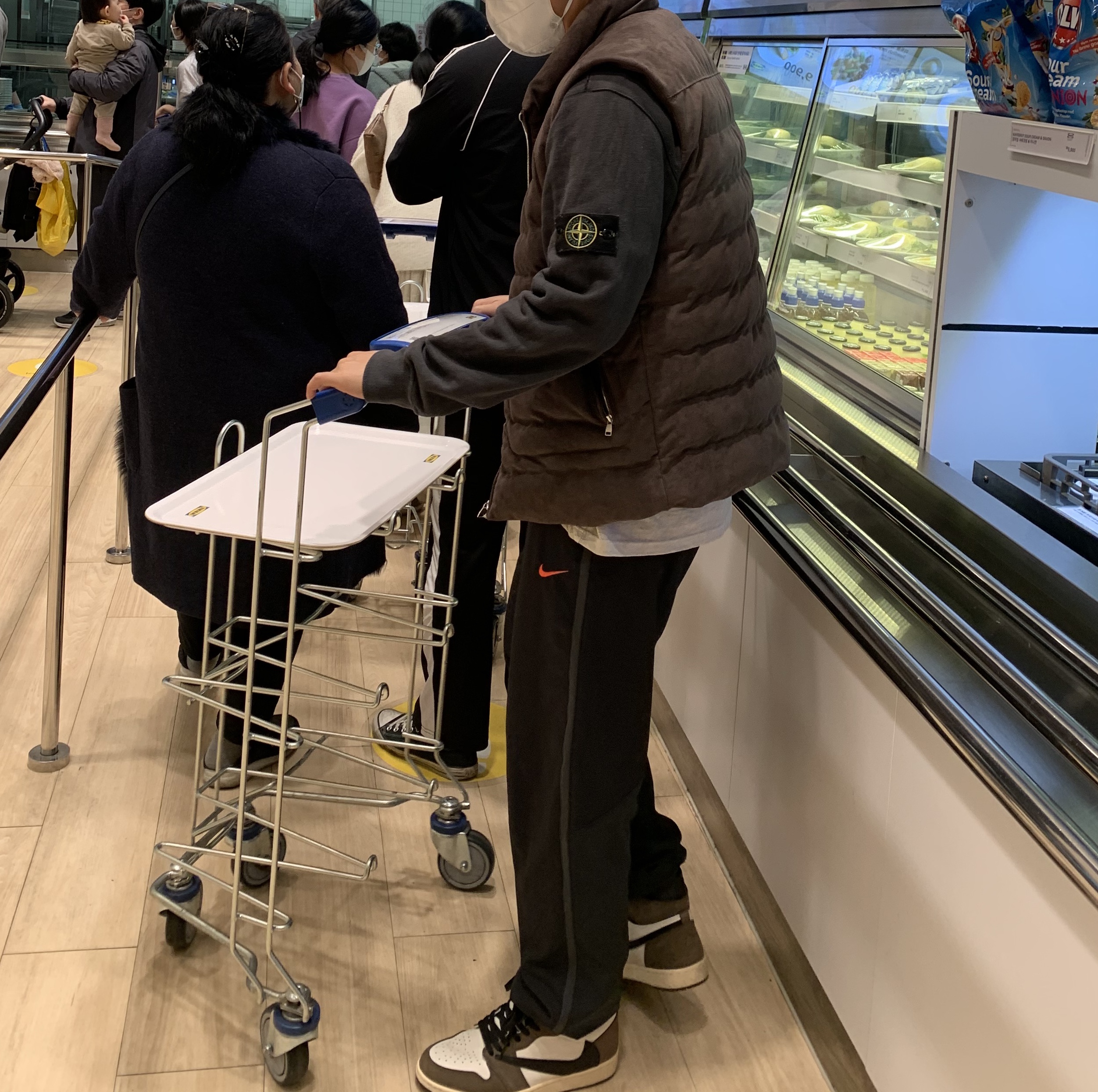 yansu (@uncommonguys) 님의 게시물 | KREAM