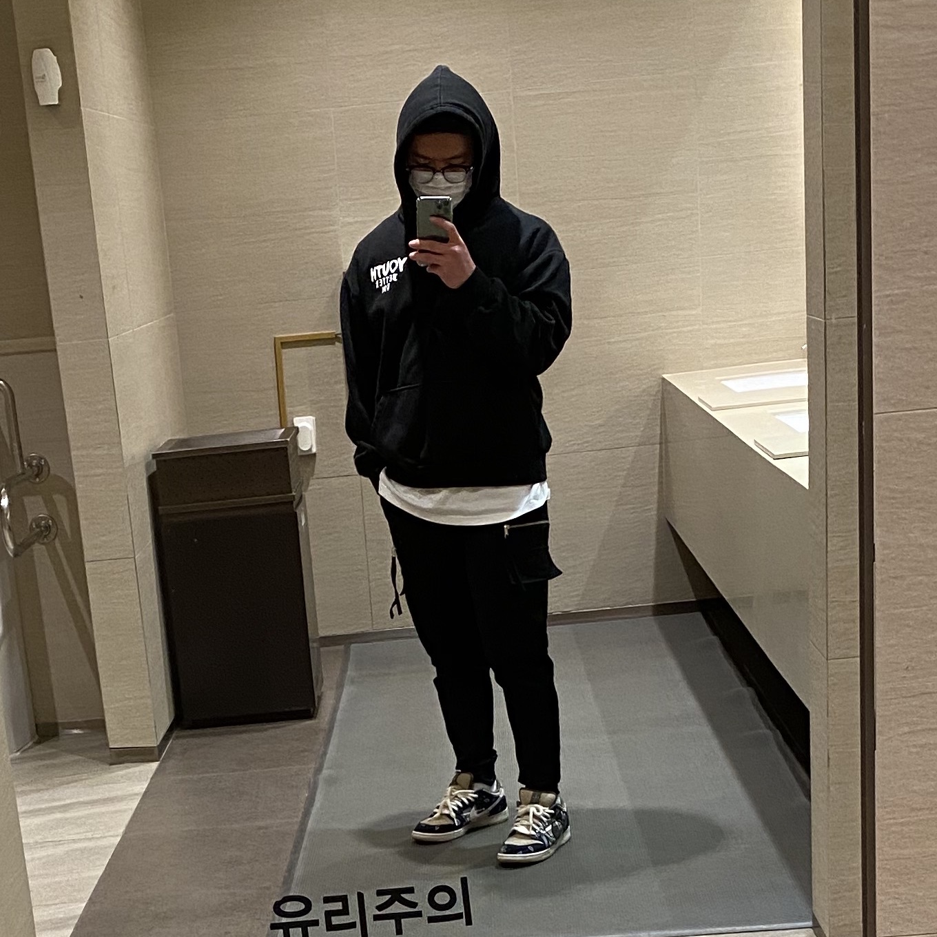 송동규 (@dummy_gyu) 님의 게시물 | KREAM