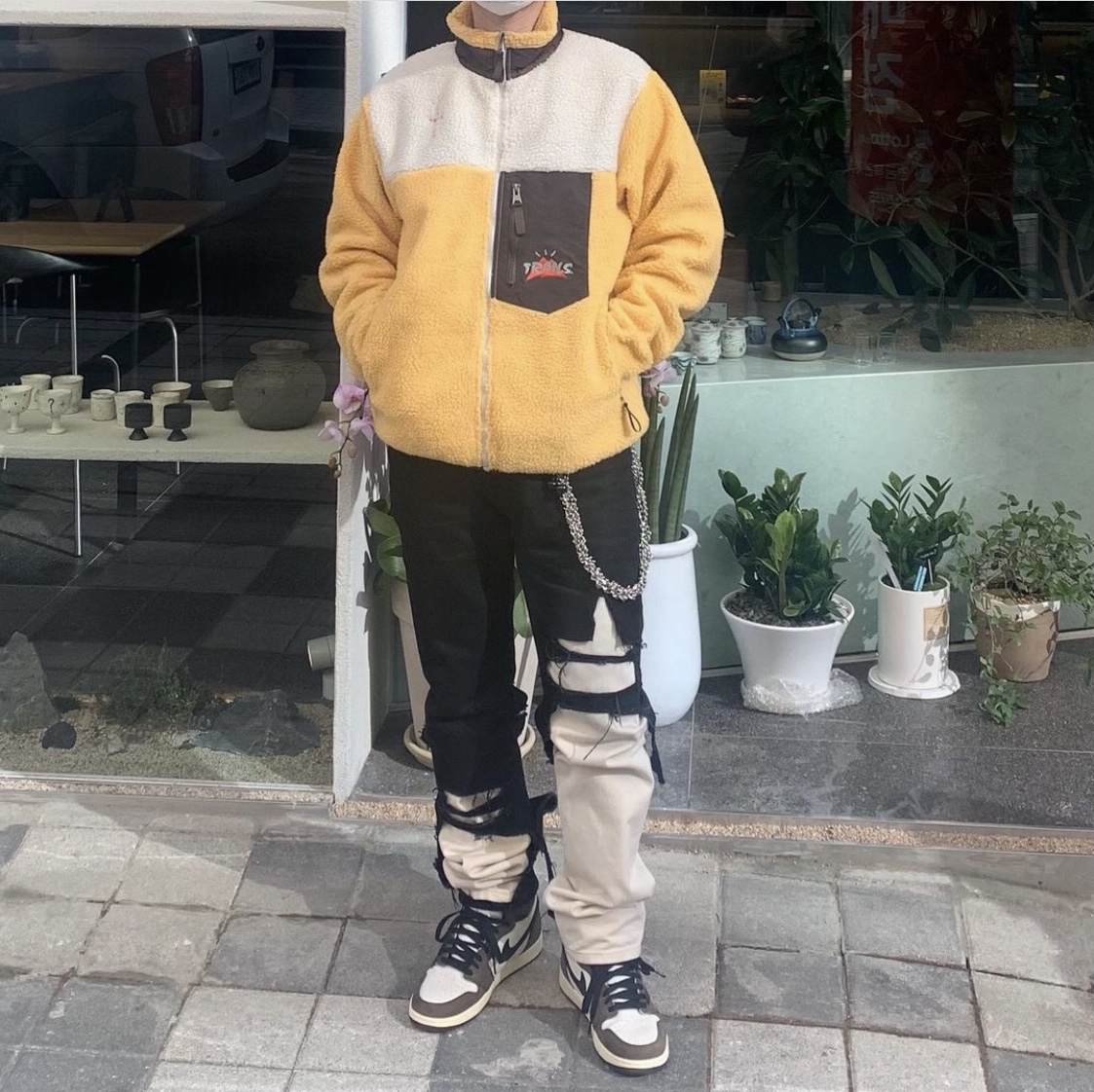 (@catusjack) 님의 게시물 | KREAM