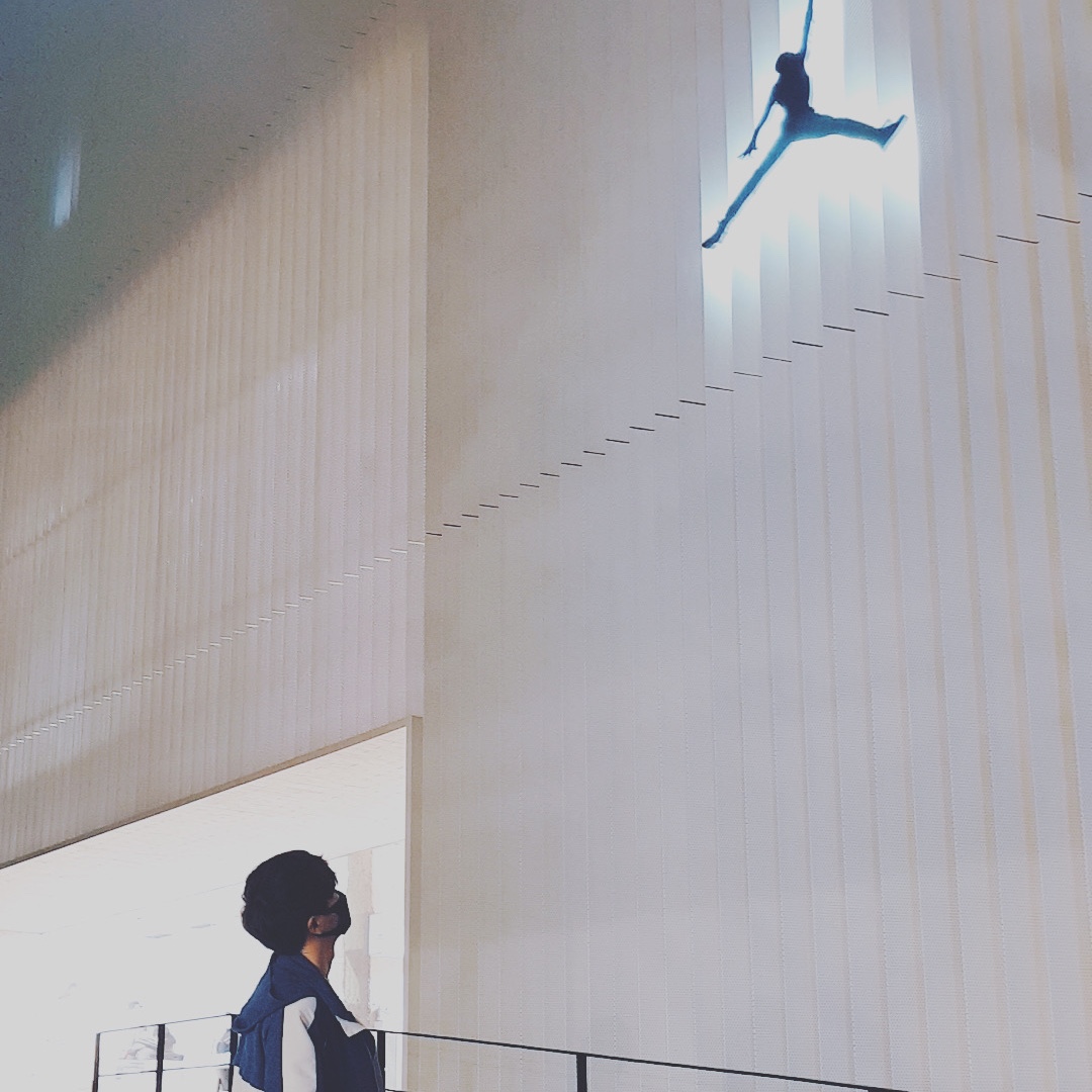 박진우 (@kukawith) 님의 게시물 | KREAM