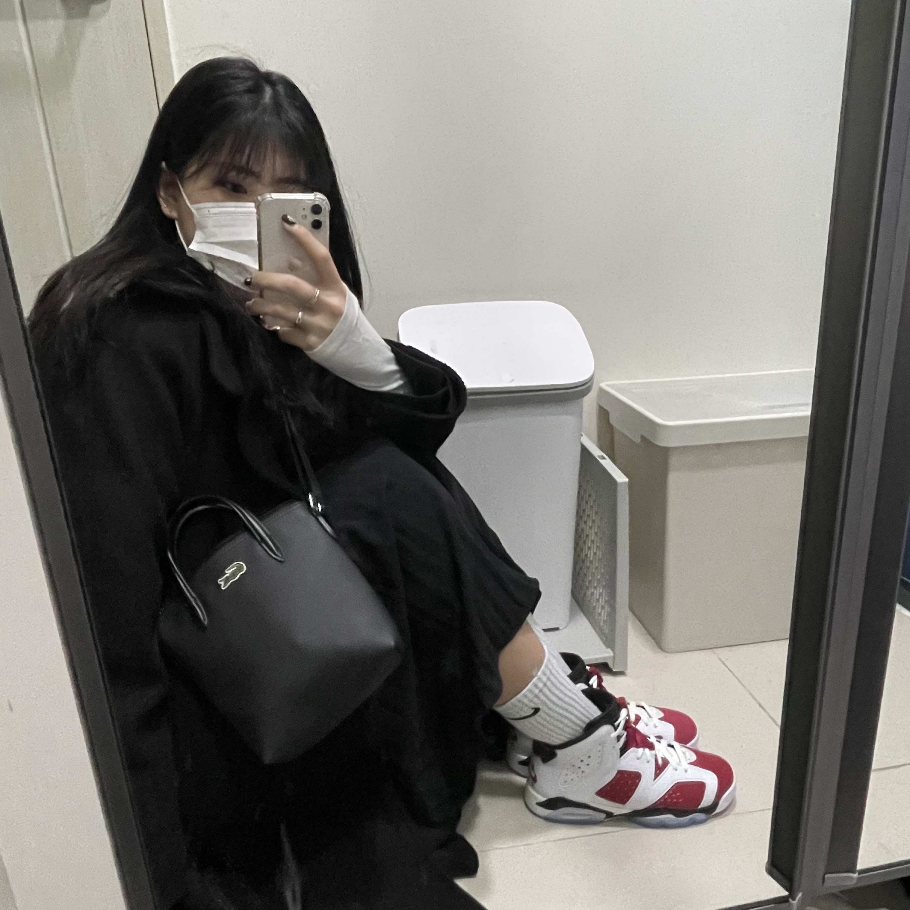 인정 (@admit) 님의 게시물 | KREAM