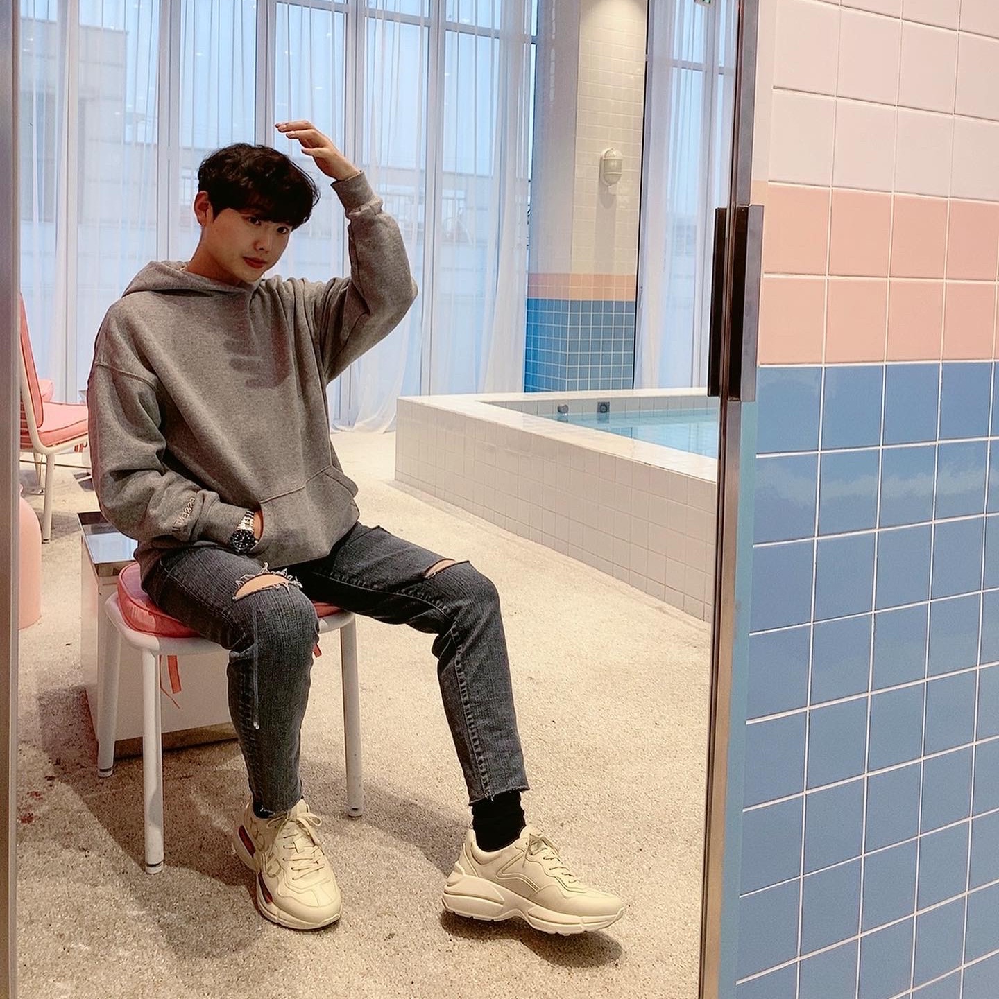 산이 (@xx_san_e) 님의 게시물 | KREAM